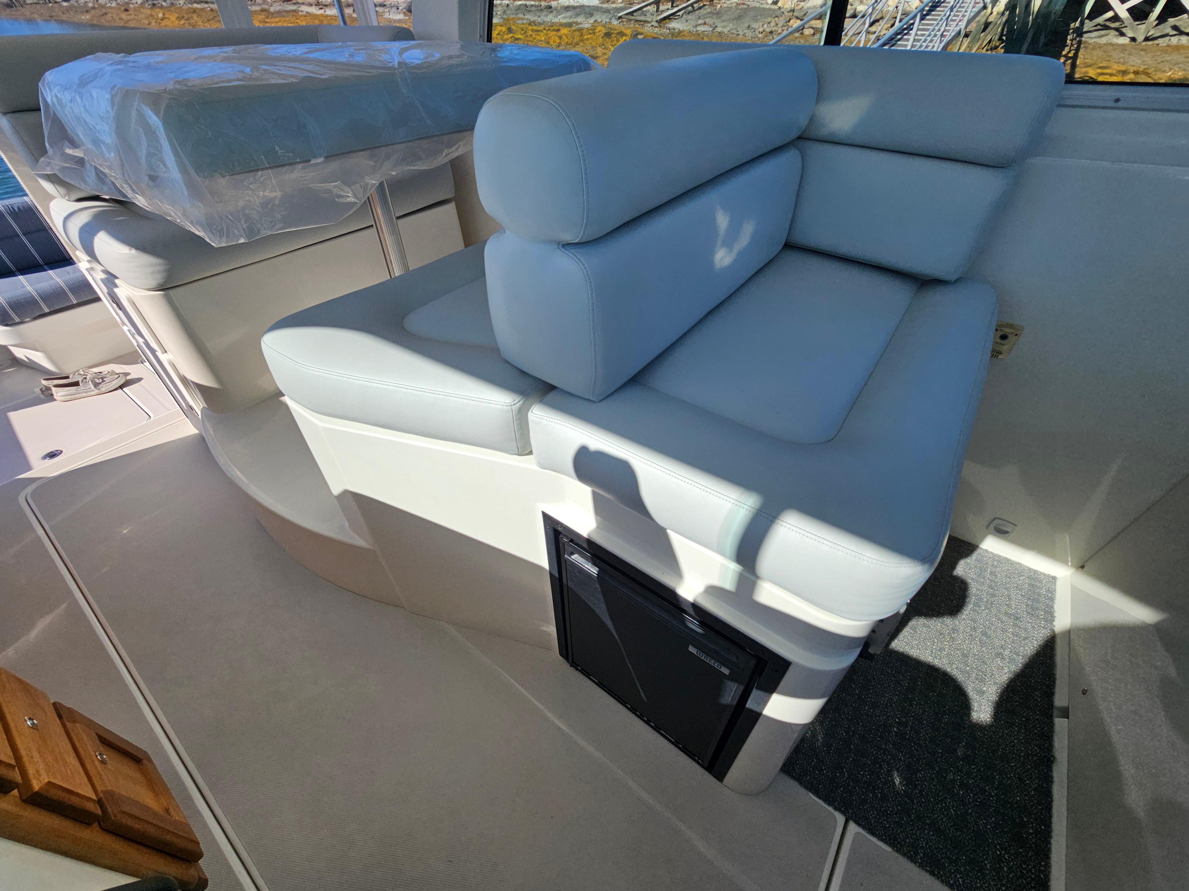 2008 Back Cove 33 Express - DiMillo's Yacht Sales