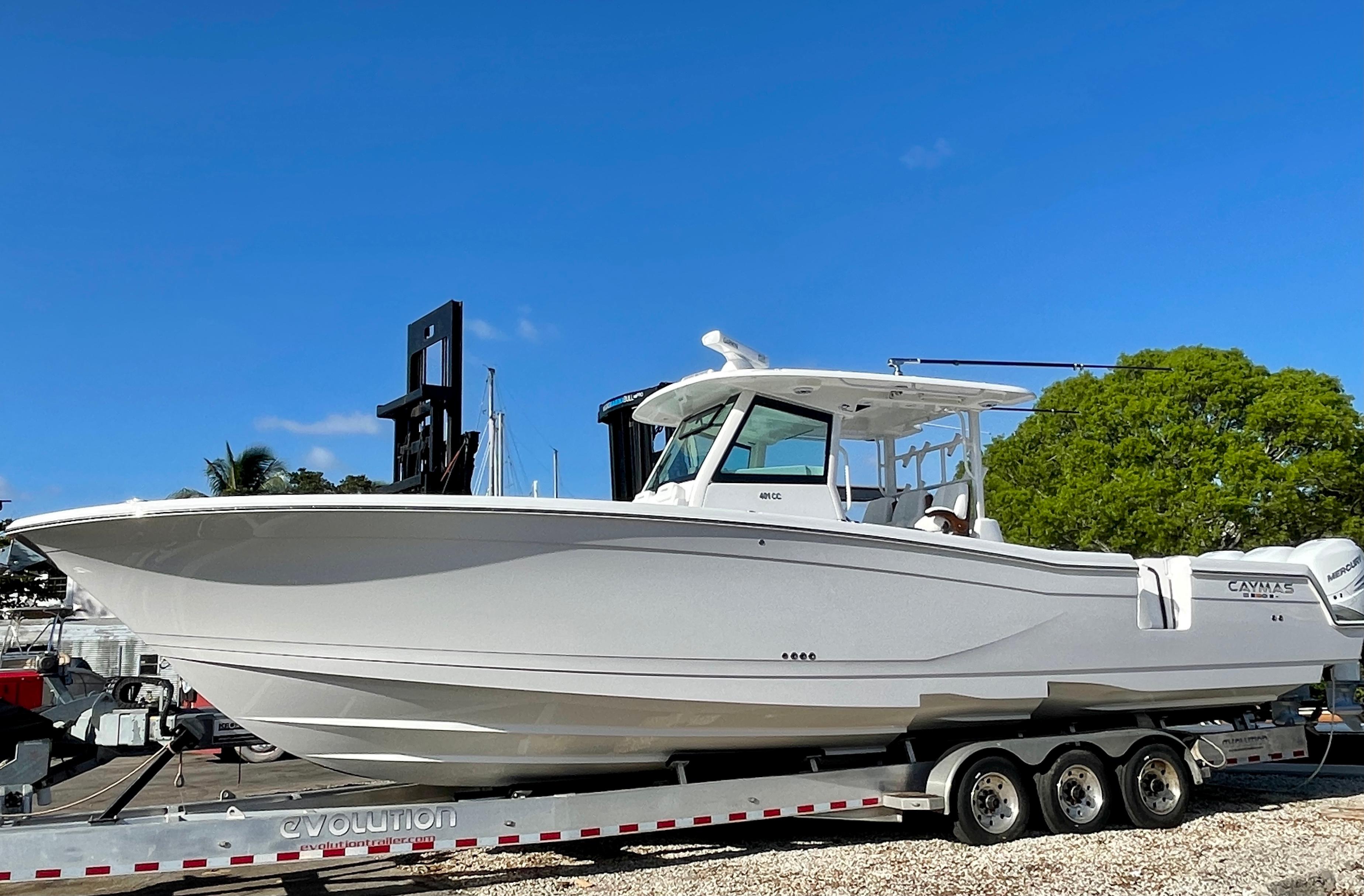 Caymas boats store