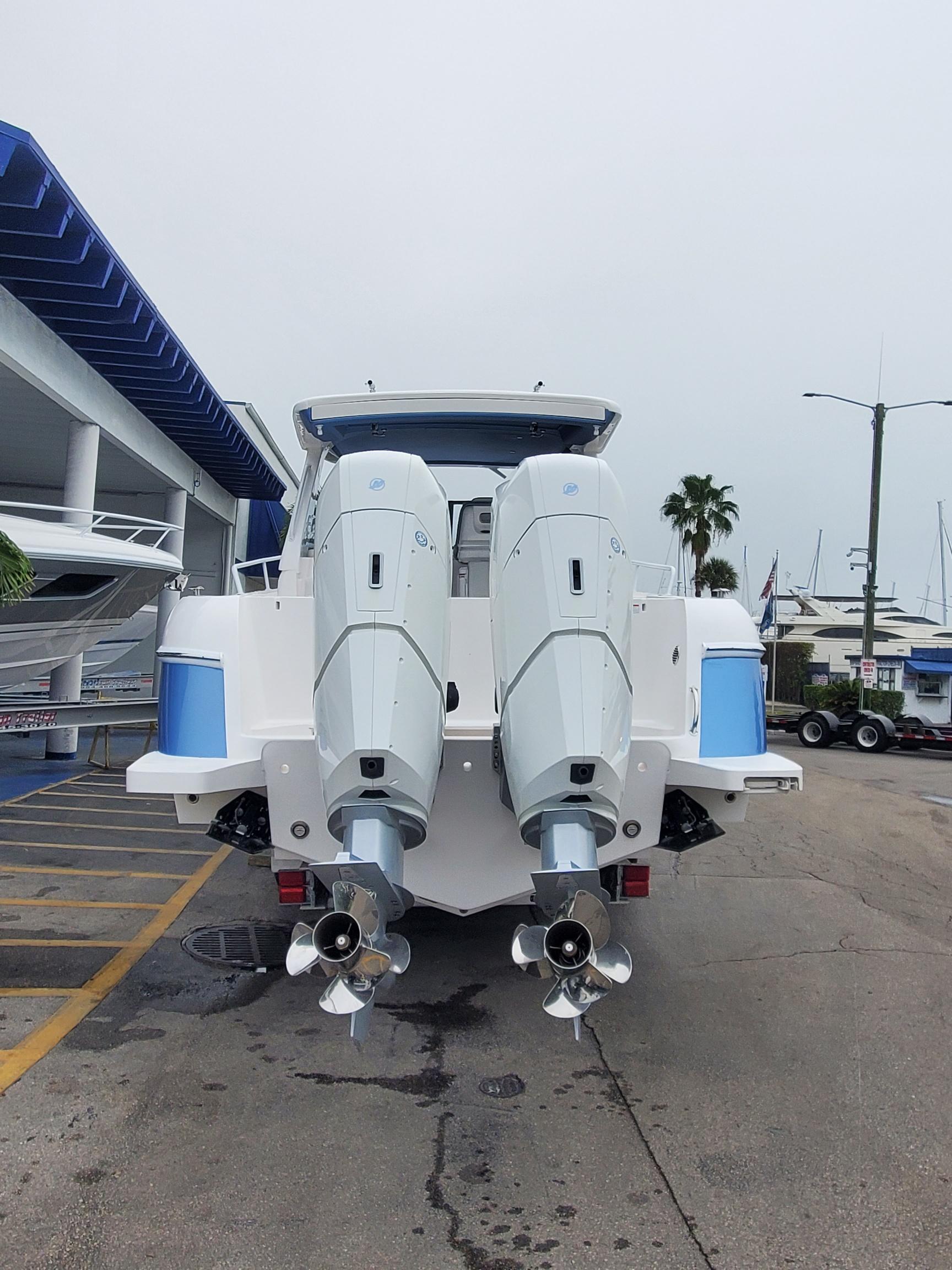 Yacht for Sale | 43 Intrepid Yachts Fort Lauderdale, FL | Denison Yacht ...