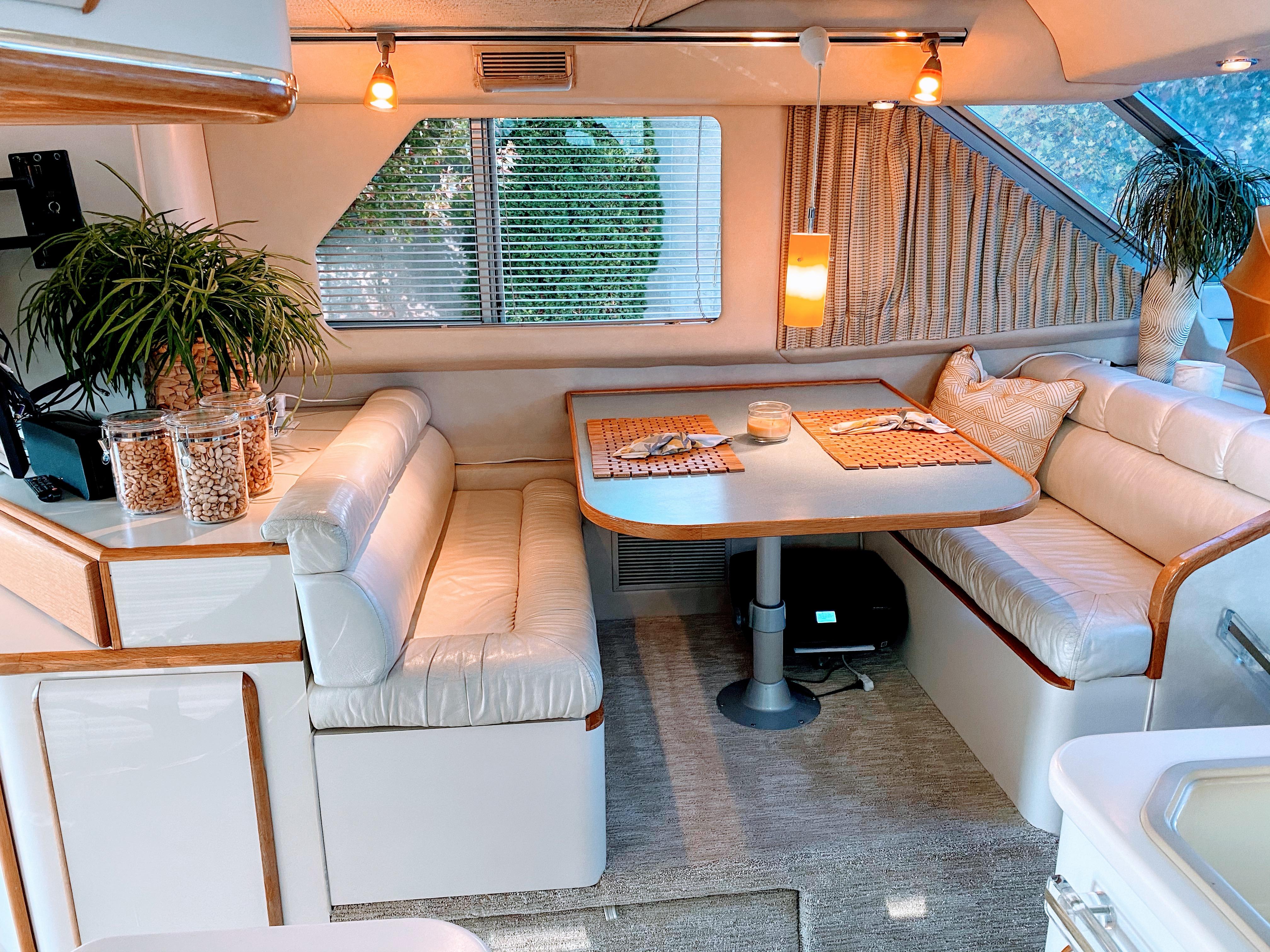 1993 55 Sea Ray 550 Sedan Bridge Boats for Sale