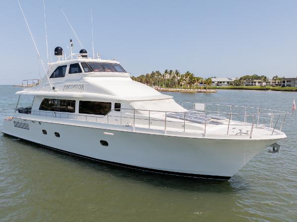 Used yachts for sale store