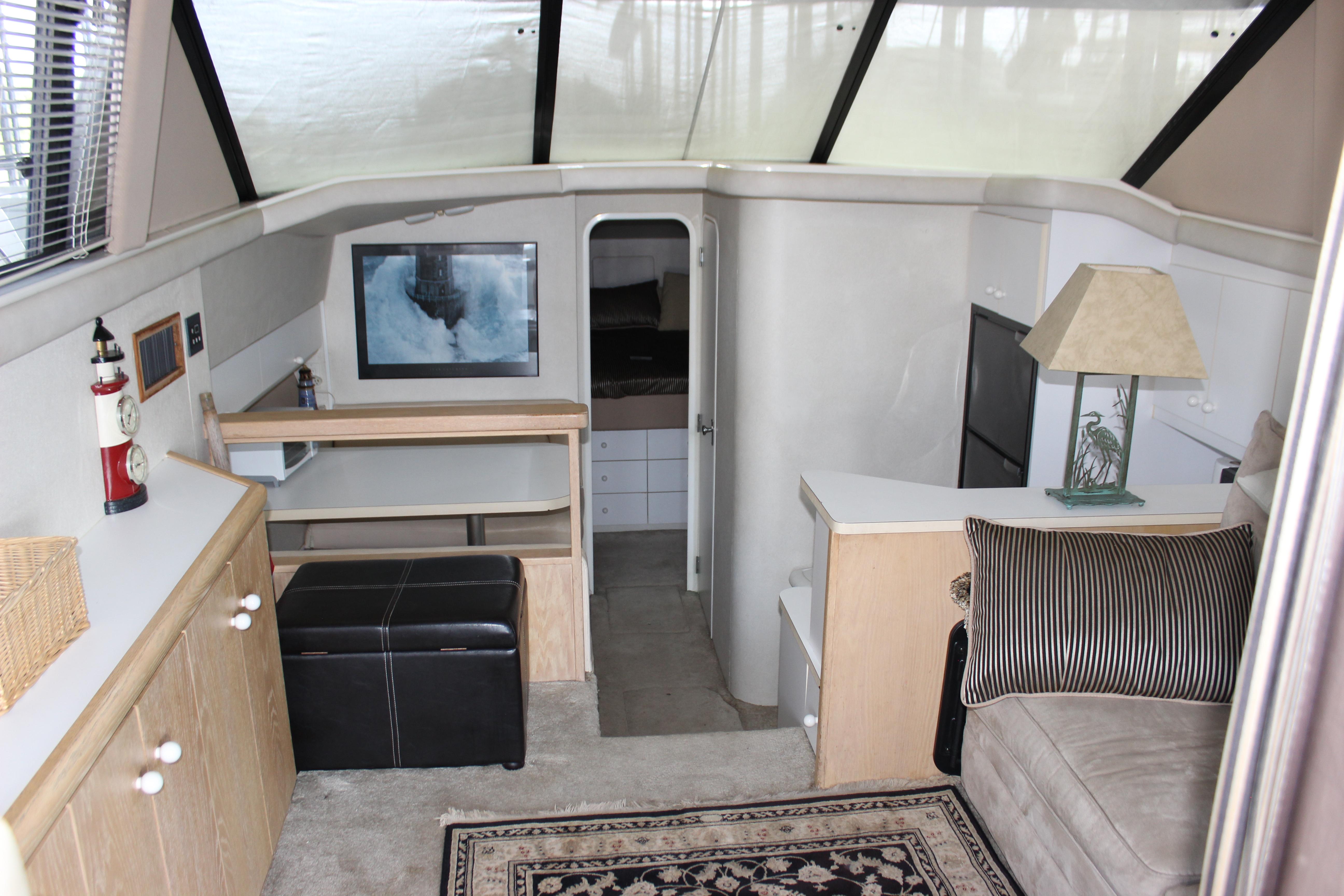 1993 Silverton 34 Convertible | Dominion Yachts