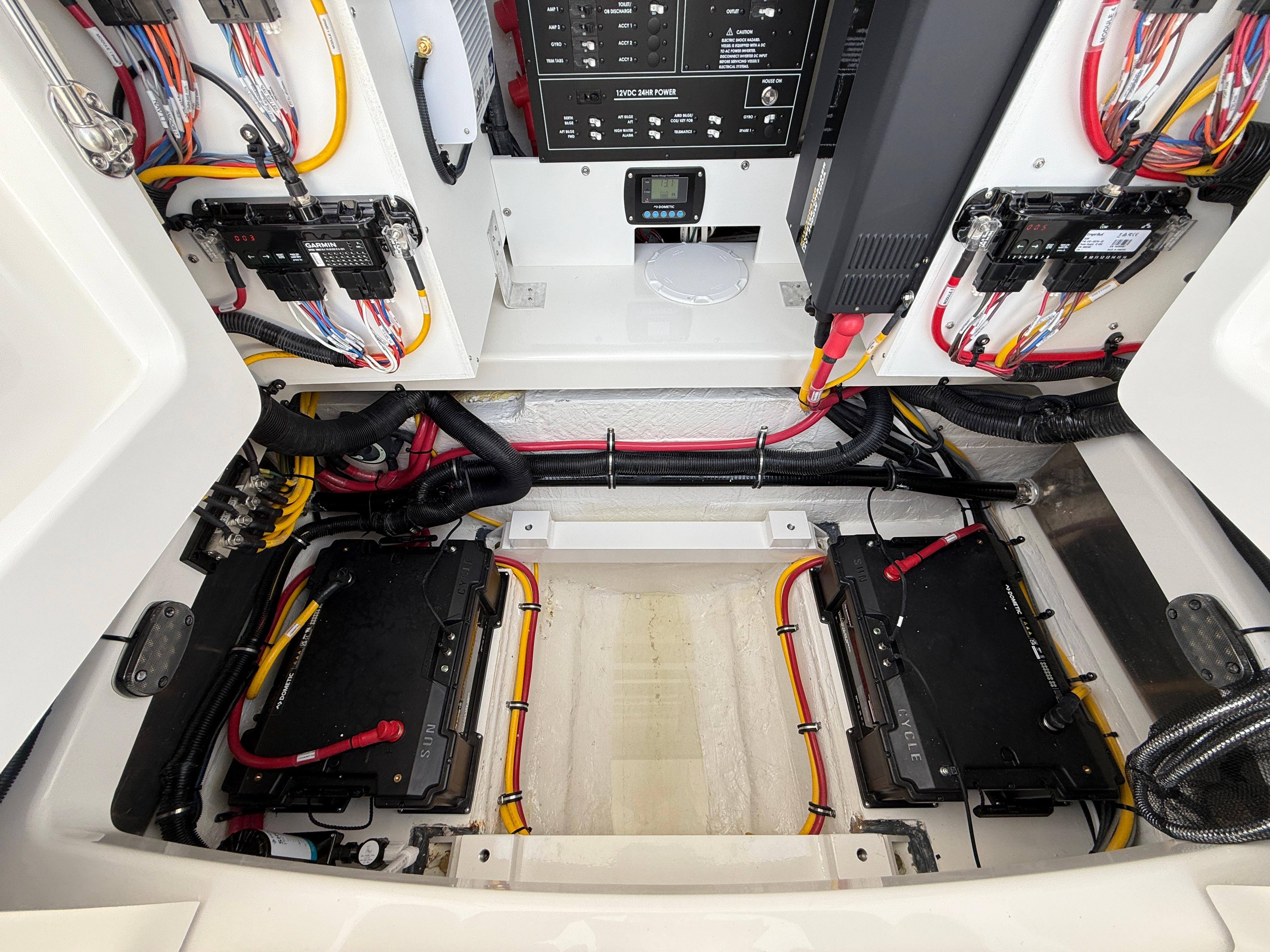 2025 Regulator 35 Storm Gray - South Jersey Yacht Sales