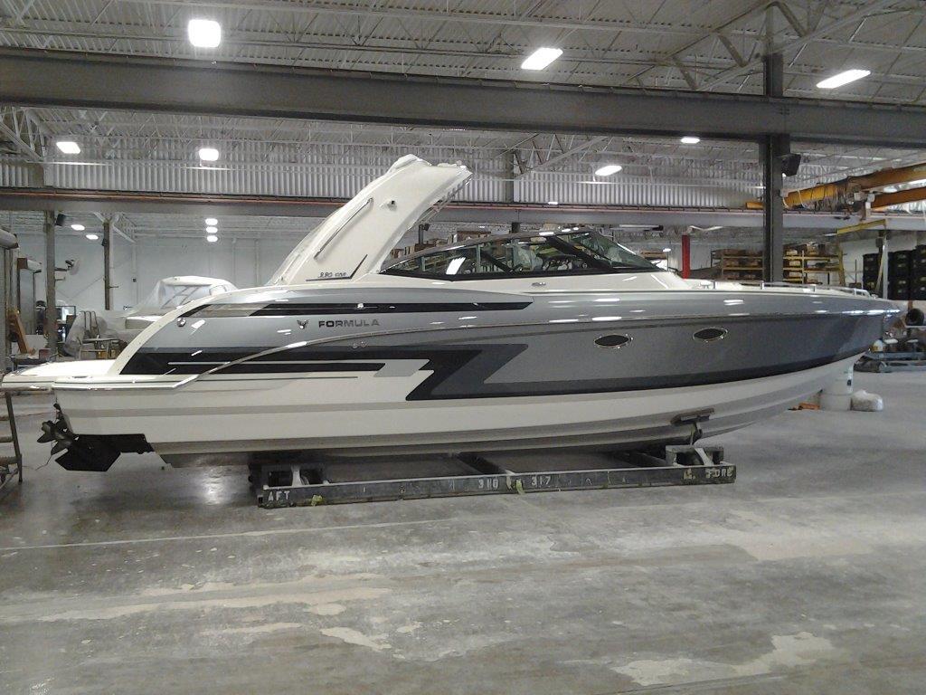 Yacht for Sale | 33 Formula Yachts Osage Beach, MO | Denison Yacht Sales