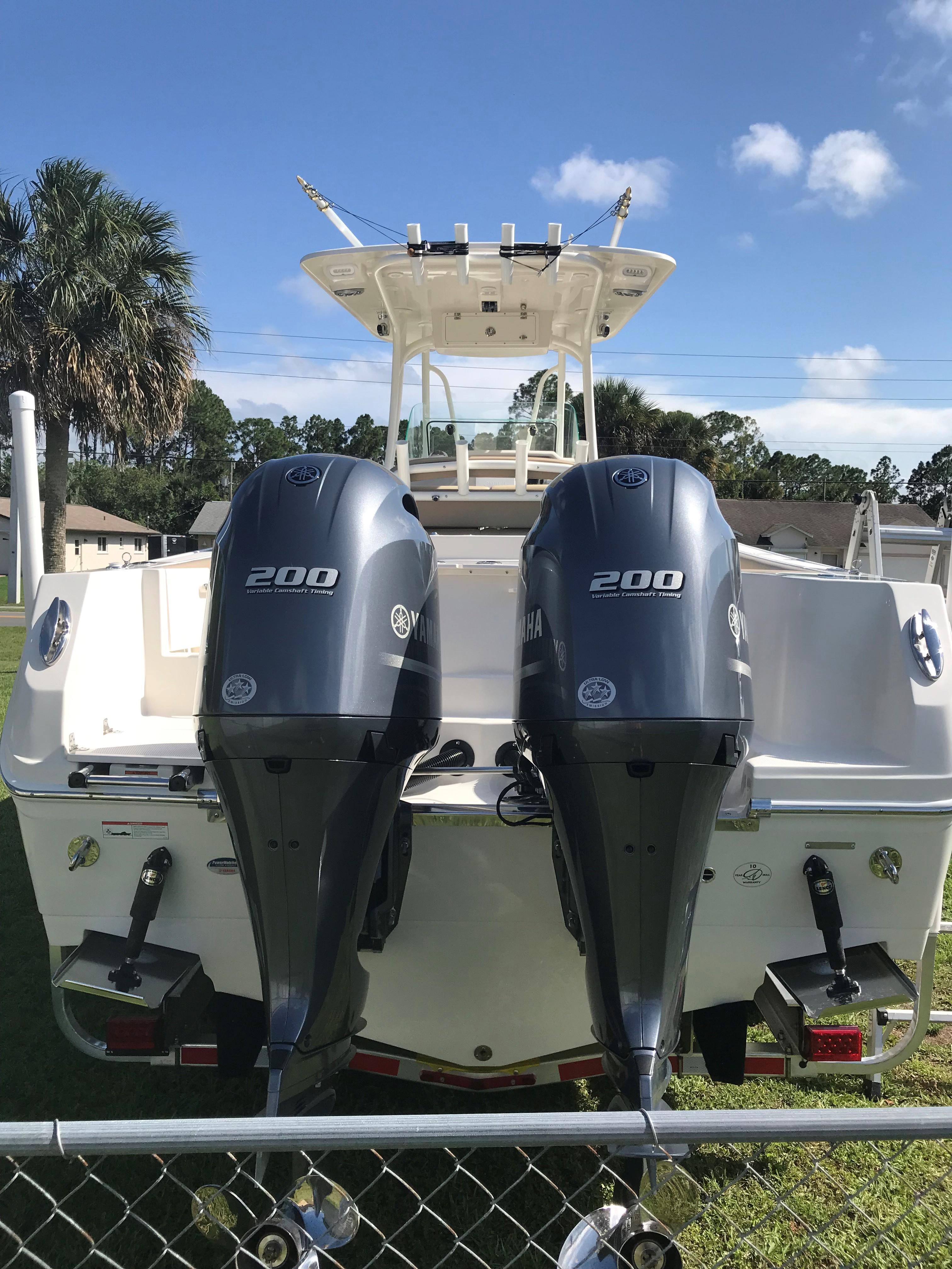2019 27 Sailfish 270 CC Boats for Sale