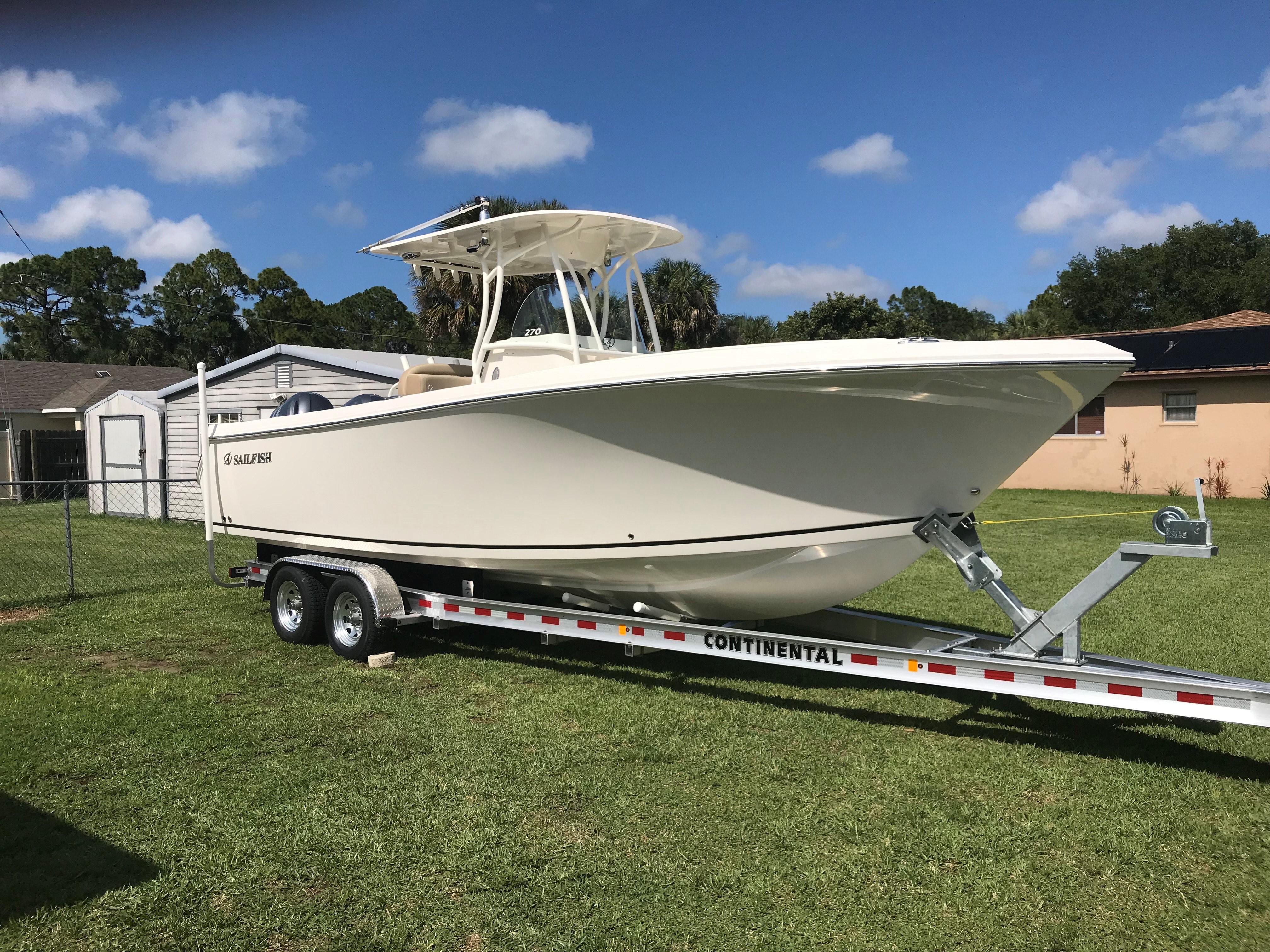 2019 27 Sailfish 270 CC Boats for Sale