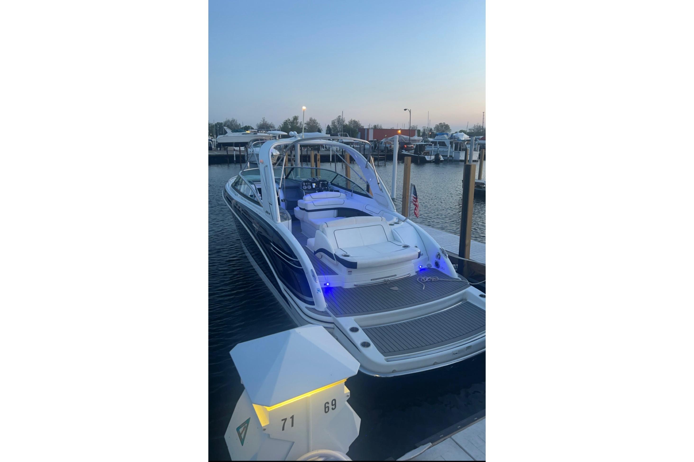 2015 Formula 290 Sun Sport - South Jersey Yacht Sales