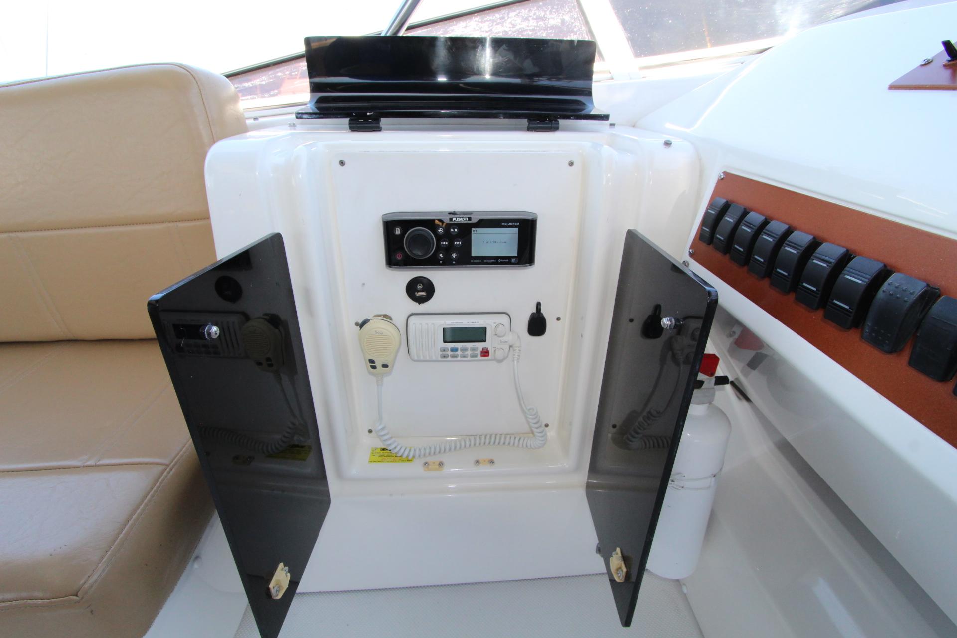 Yacht for Sale | 48 Bayliner Yachts La Paz, Mexico | Denison Yacht Sales