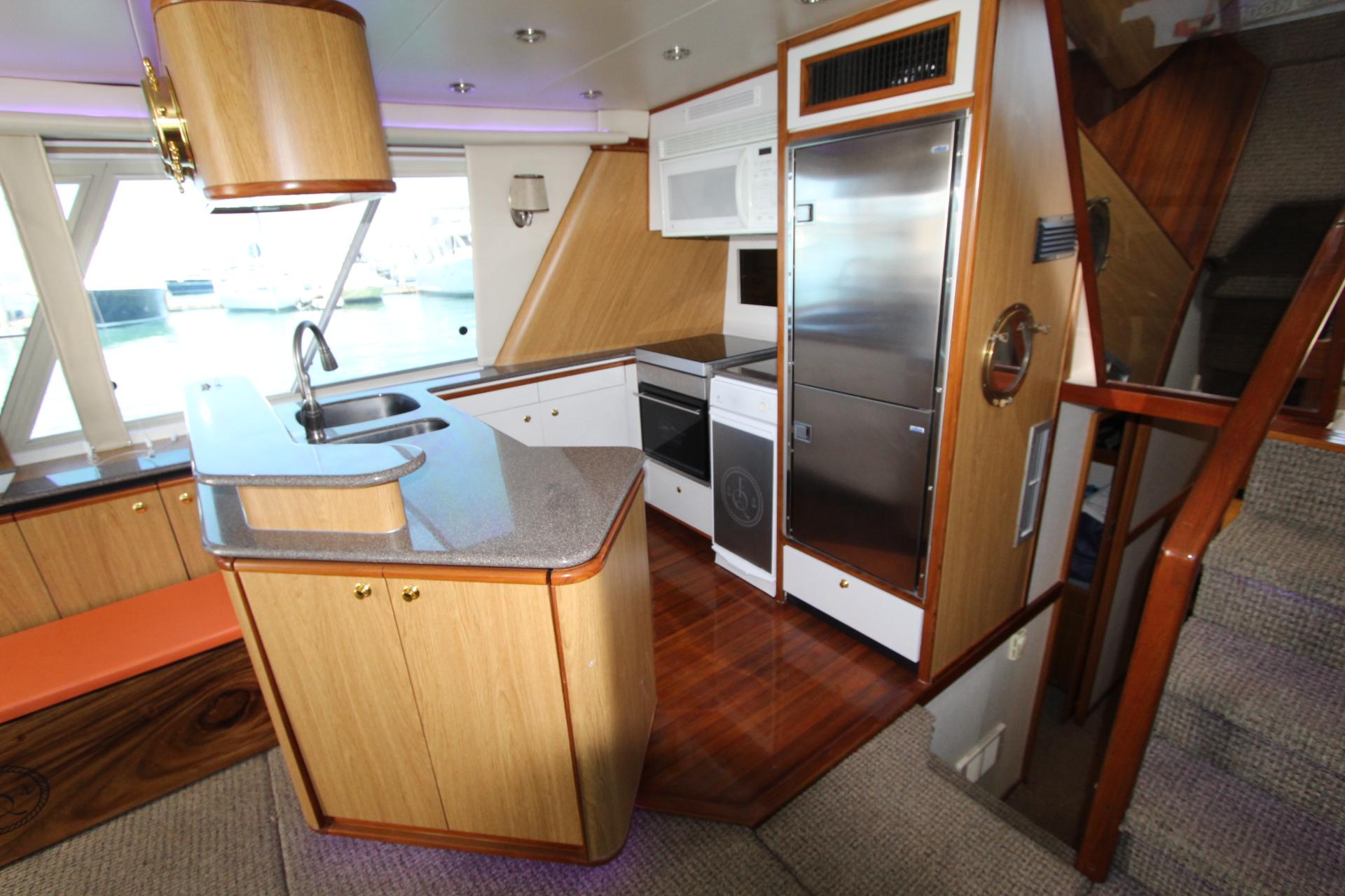 Yacht for Sale | 48 Bayliner Yachts La Paz, Mexico | Denison Yacht Sales