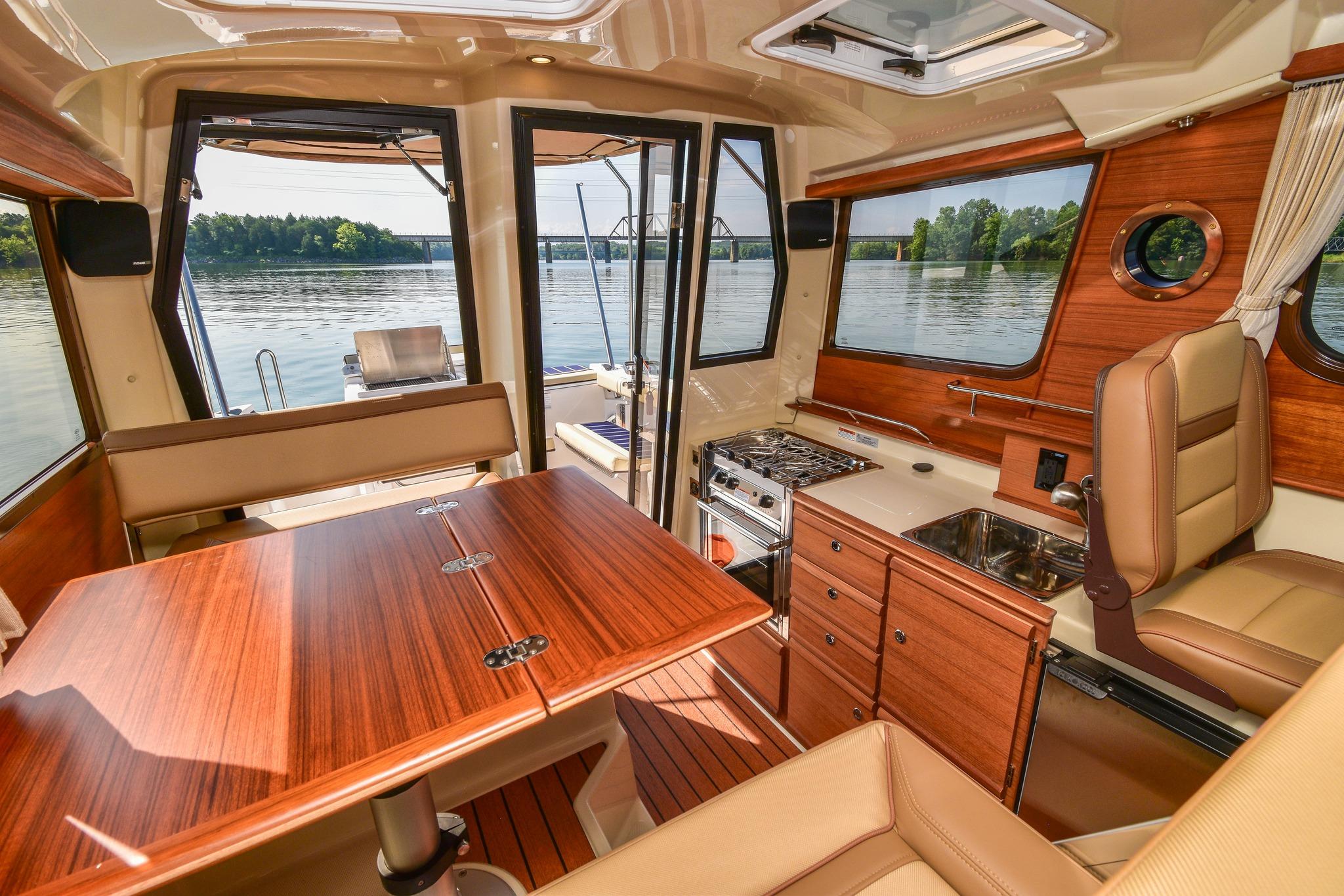 2021 Ranger Tugs R-27 | Yachts360