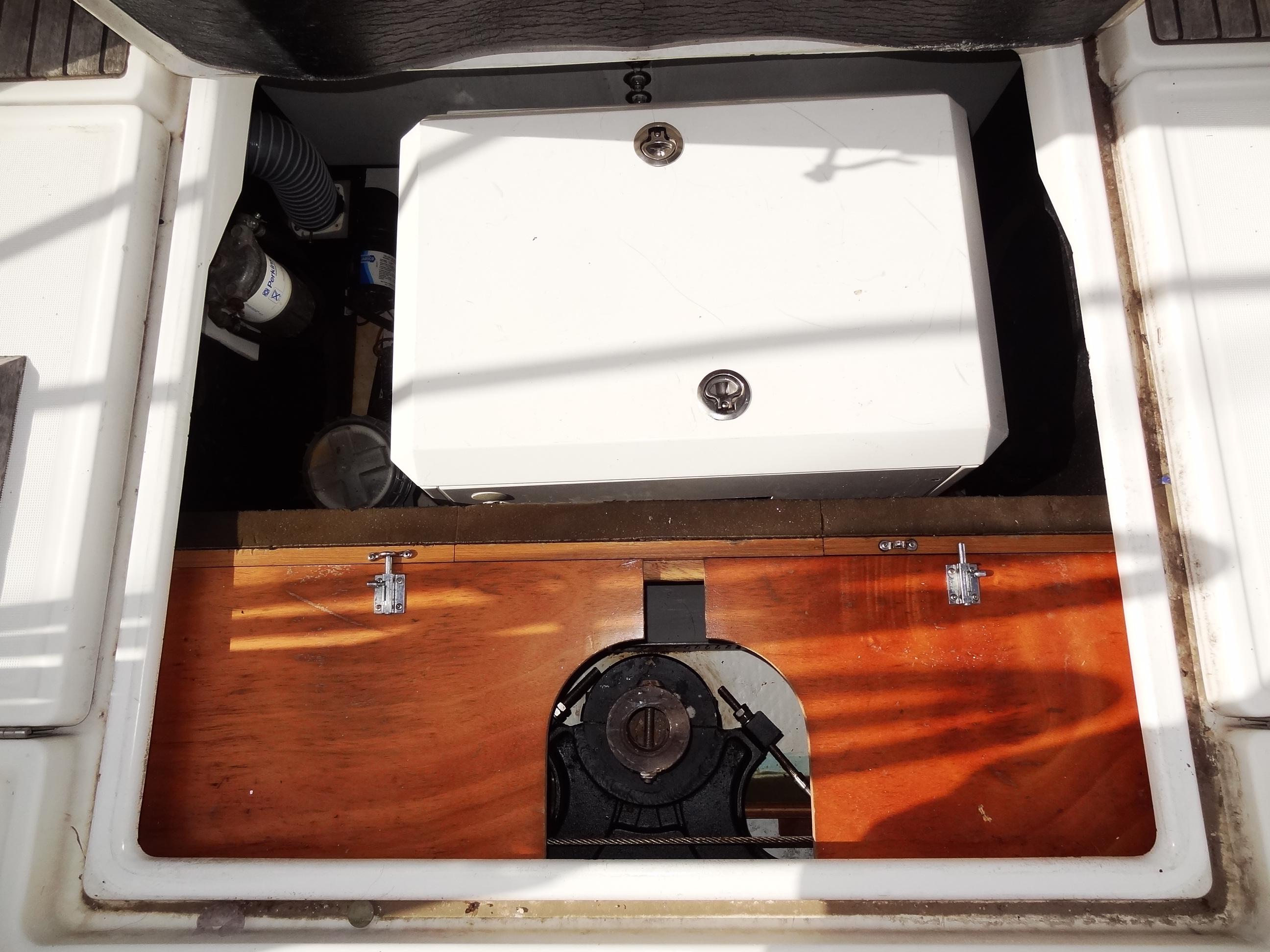 Jeanneau Sun Odyssey 519 Sailing Monohull for sale | The Moorings Yacht ...