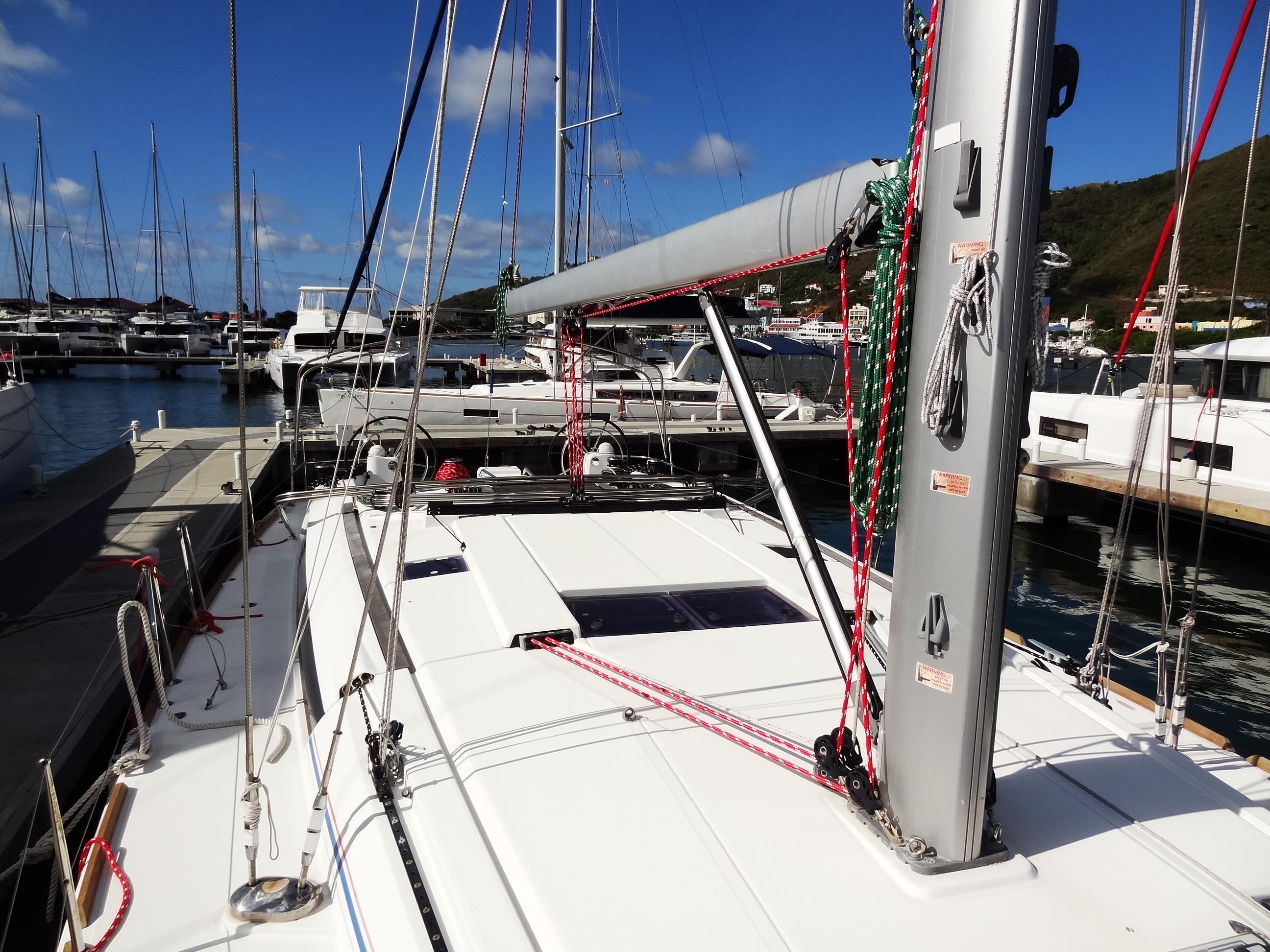 Jeanneau Sun Odyssey 519 Sailing Monohull for sale | The Moorings Yacht ...
