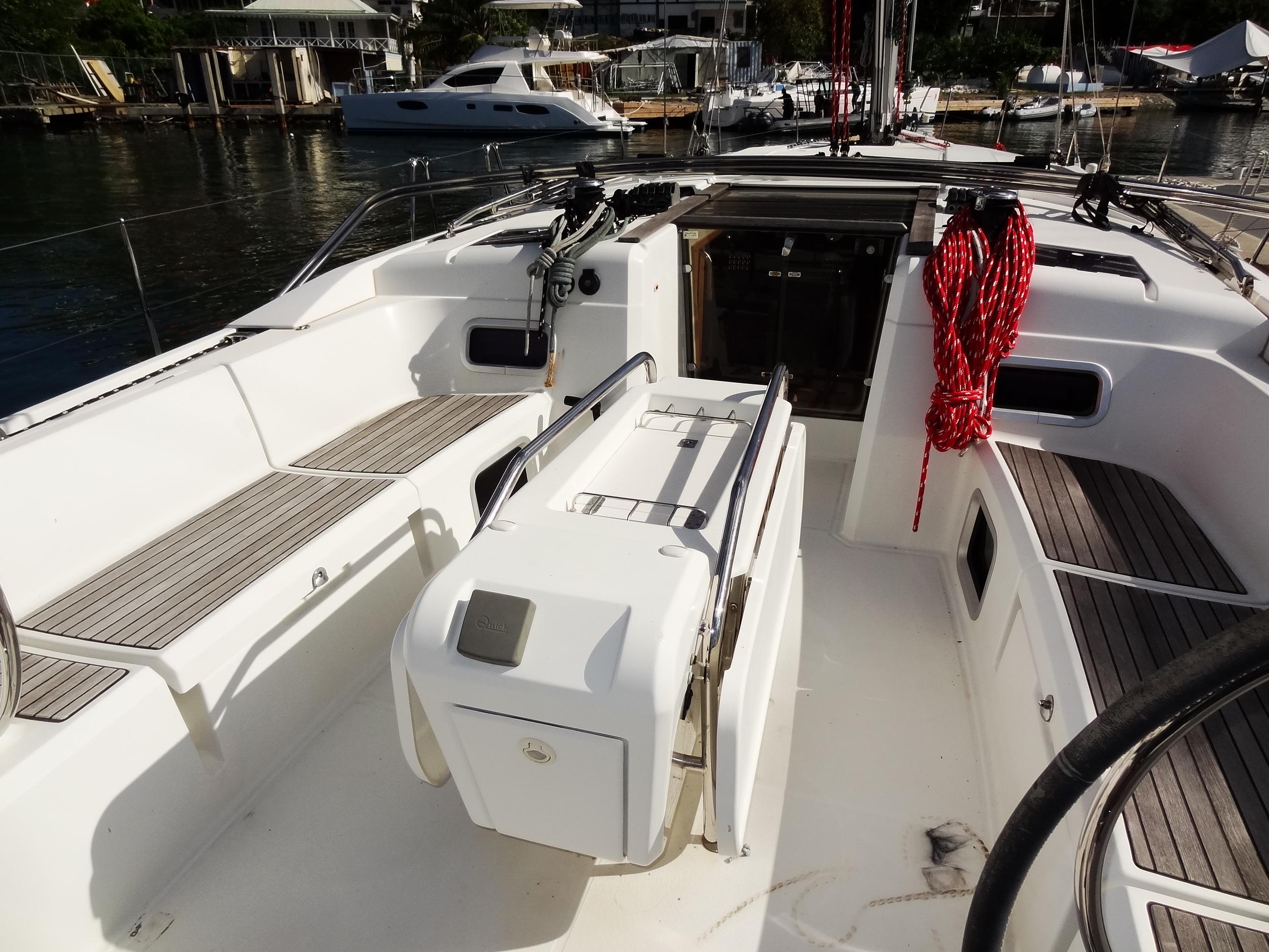 Jeanneau Sun Odyssey 519 Sailing Monohull for sale | The Moorings Yacht ...
