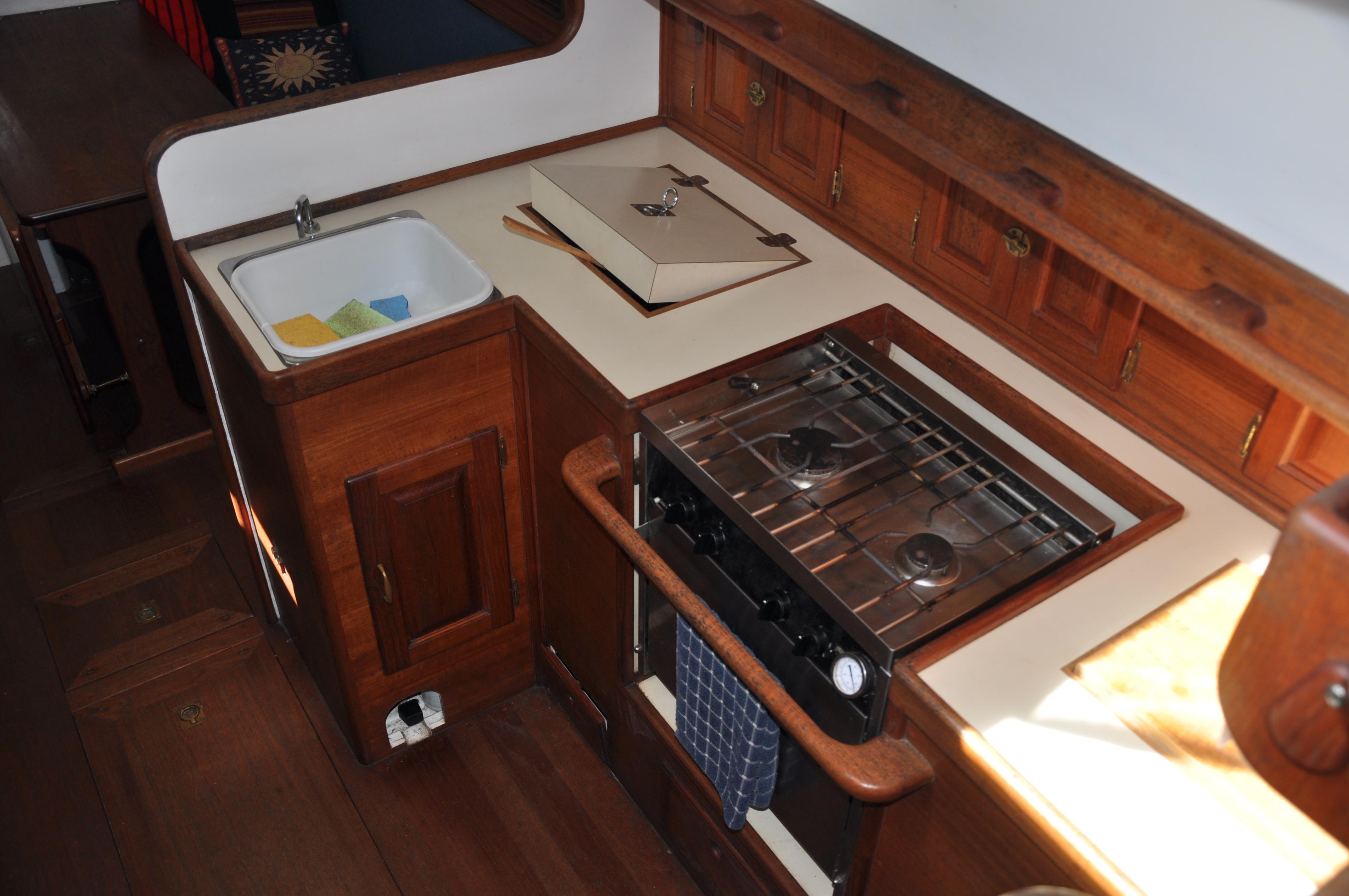 2004 36 Cape George Cutter Boats for Sale