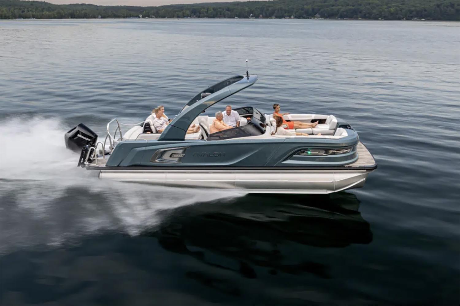 2025 Avalon Excalibur Versatile Rear Bench Windshield - Glen Craft Marina