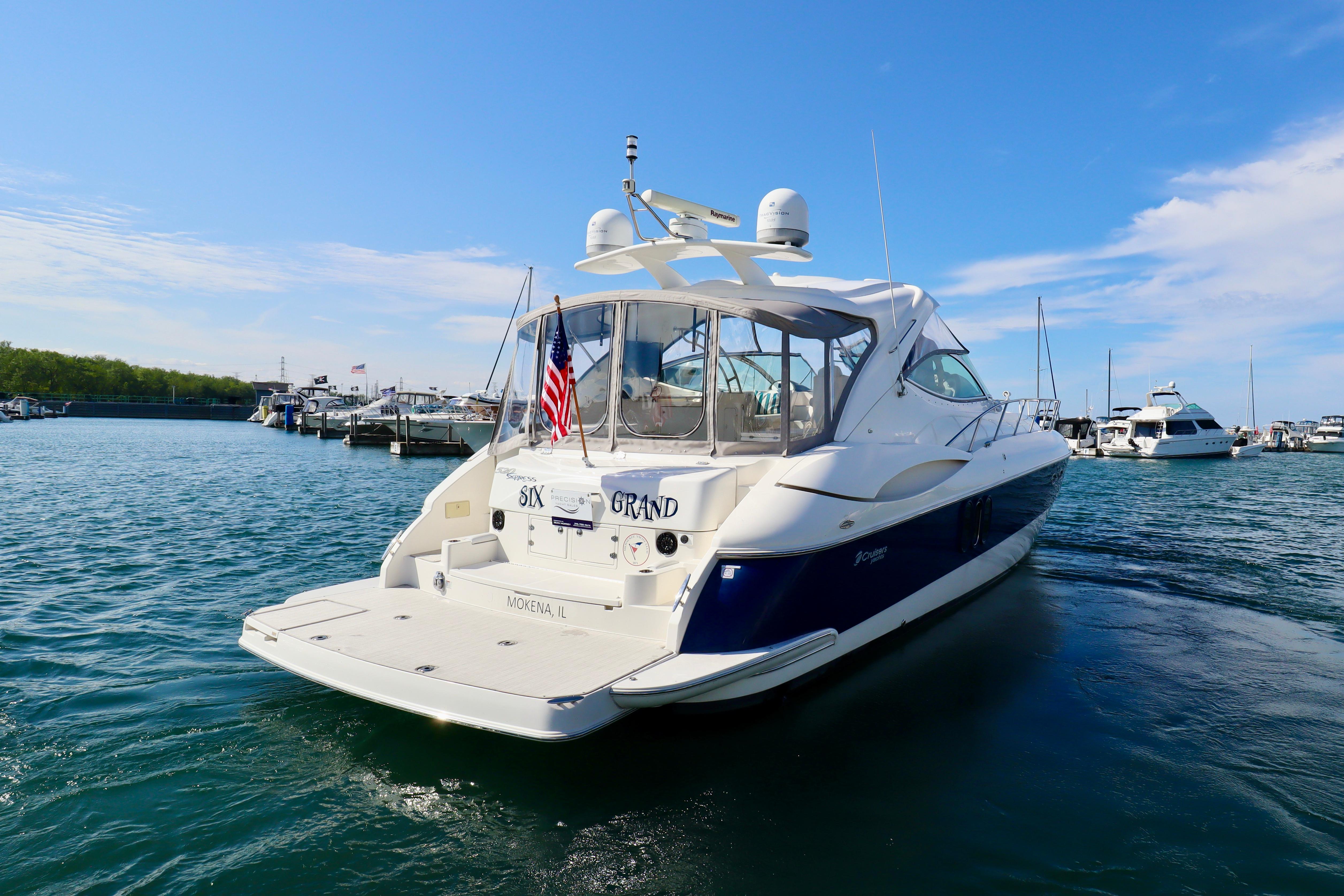 2005 52 Cruisers Yachts 520 Express Boats for Sale