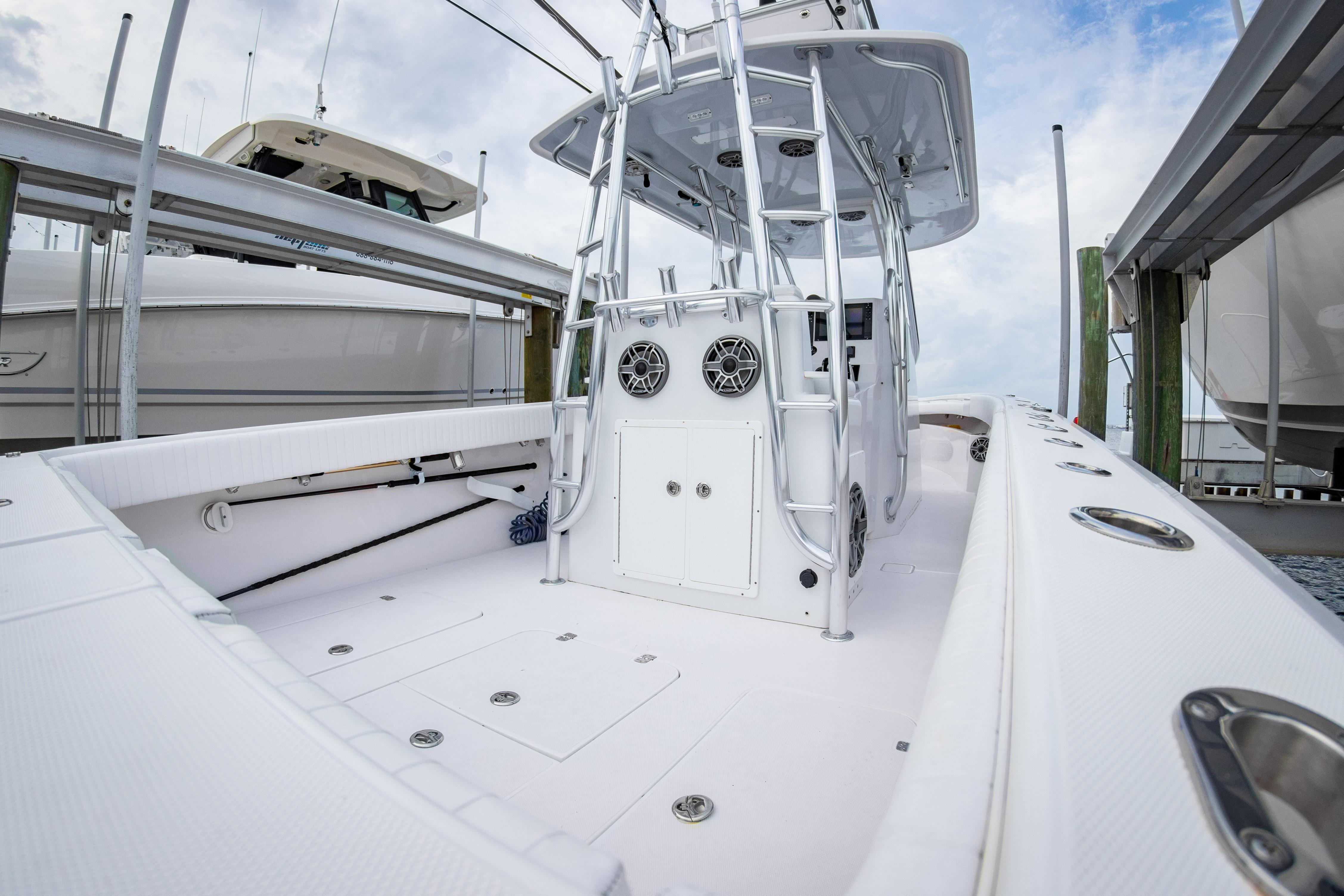 Yacht for Sale | 35 Island Runner Yachts Lantana, FL | Denison Yacht Sales