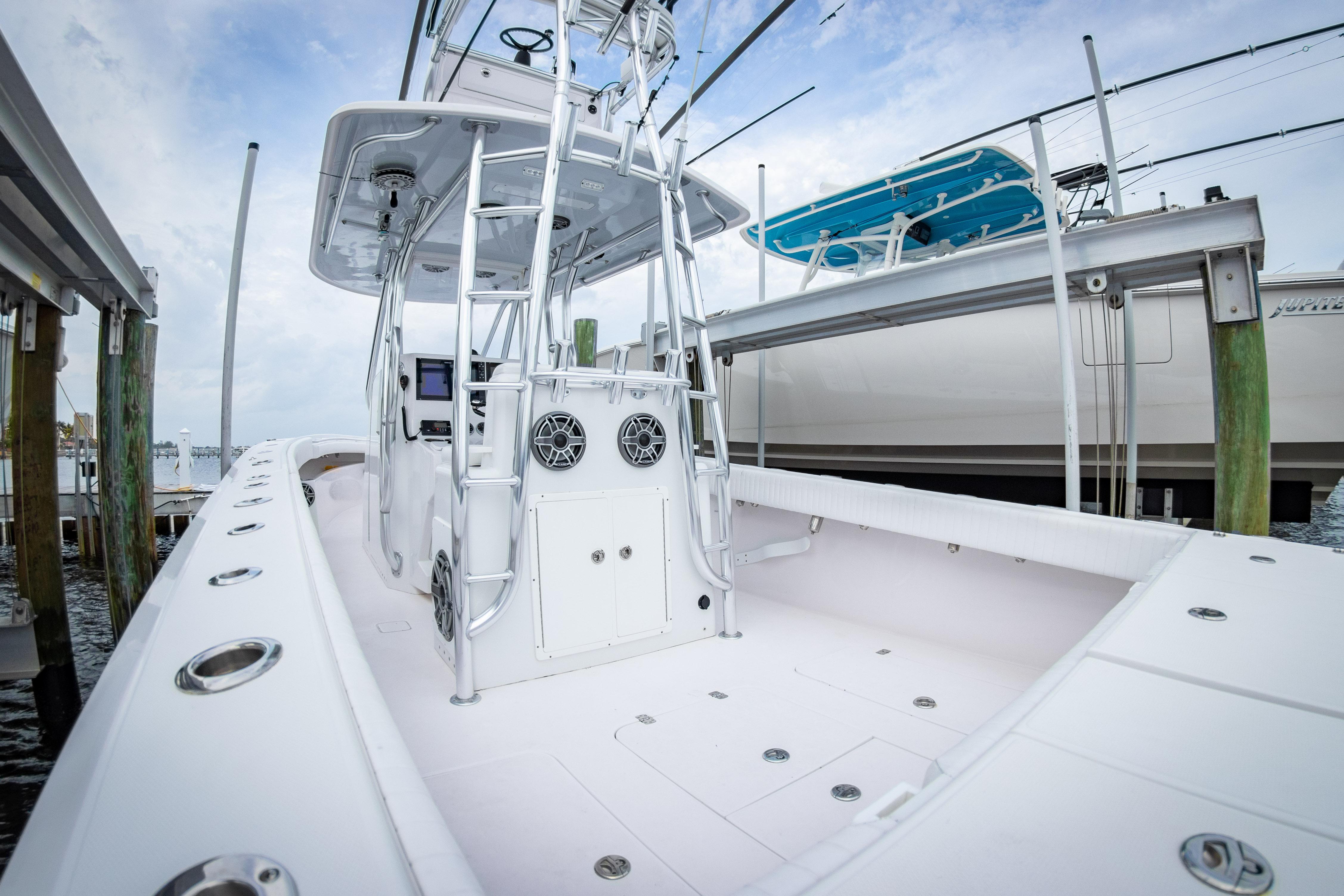 Yacht for Sale | 35 Island Runner Yachts Lantana, FL | Denison Yacht Sales