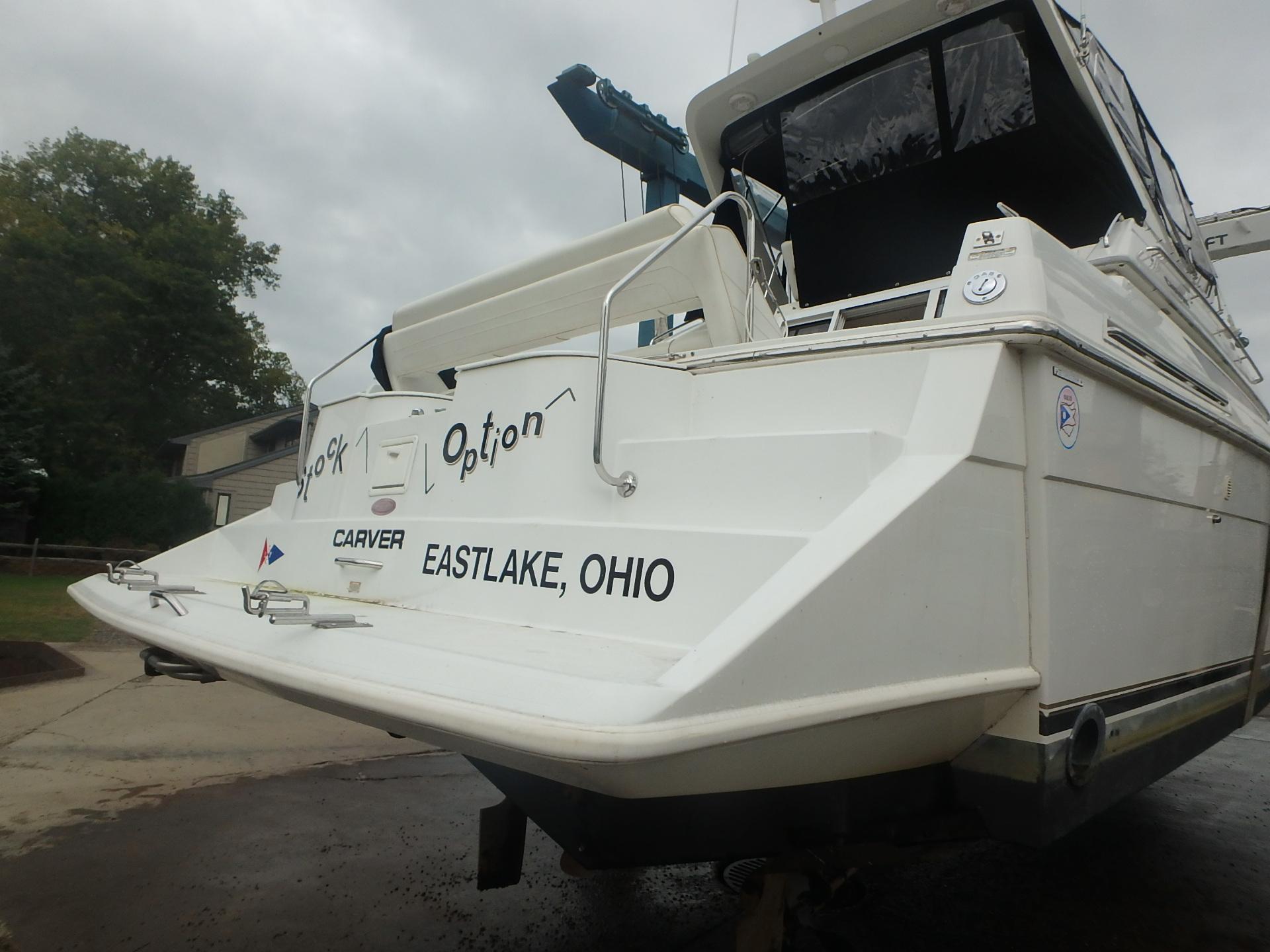 1998 Carver 38 Santego | Yachts360