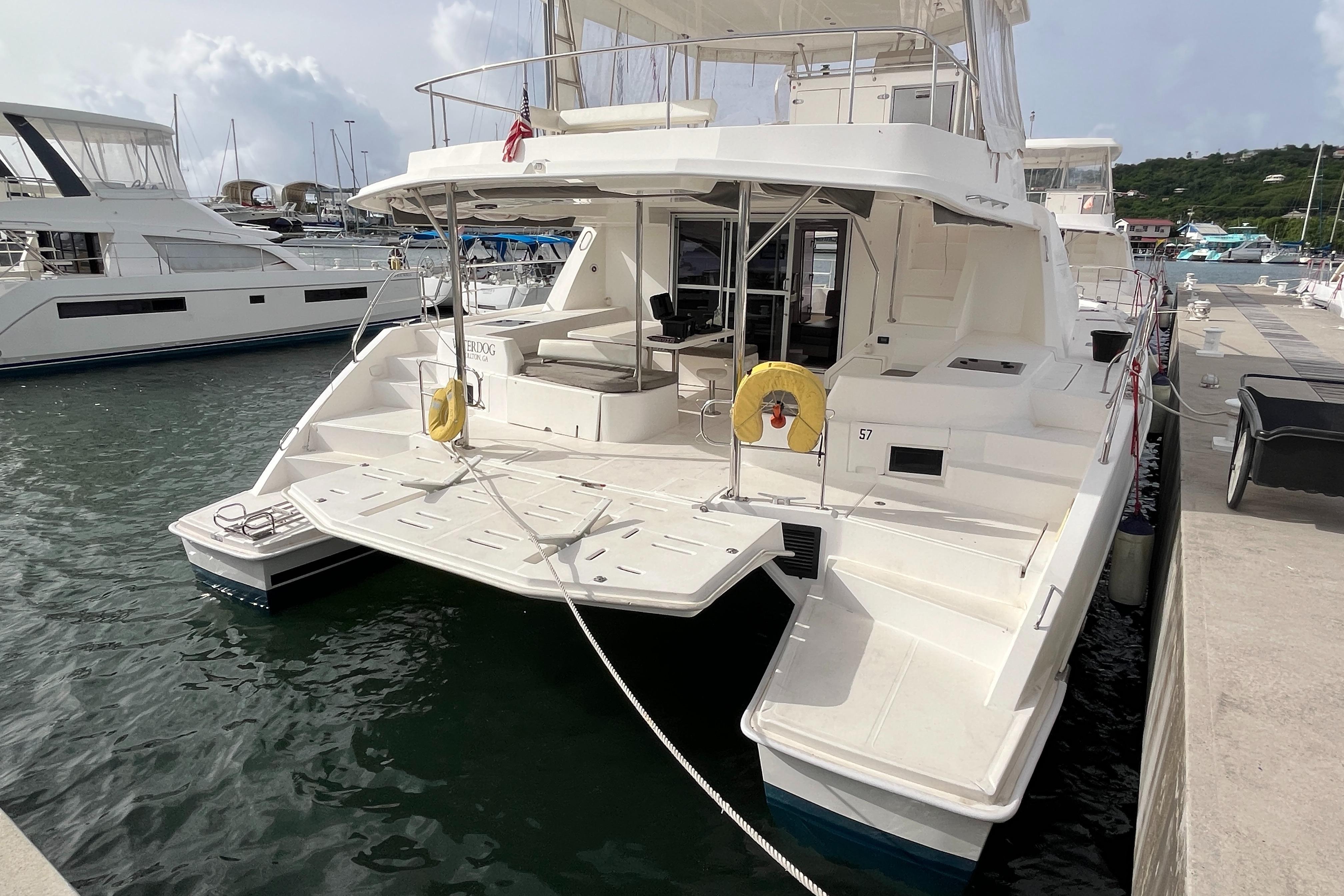 Leopard 51 Powercat Power Catamaran for sale | The Moorings Yacht Brokerage