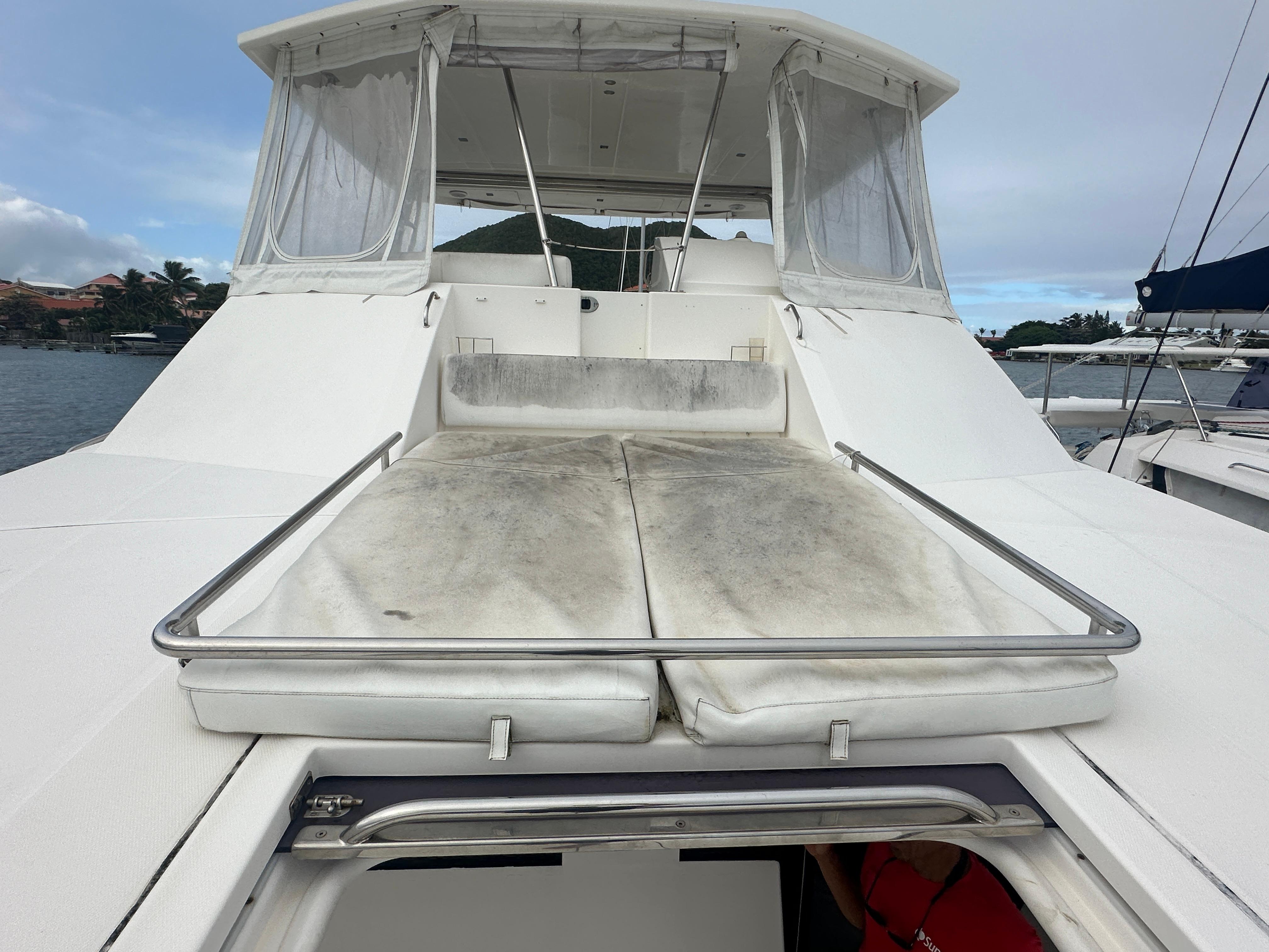 Leopard 51 Powercat Power Catamaran for sale | The Moorings Yacht Brokerage