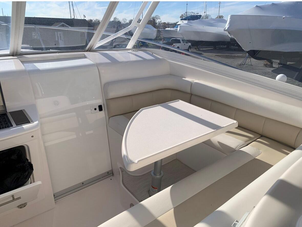 Yacht for Sale | 35 Everglades Yachts Oakdale, NY | Denison Yacht Sales