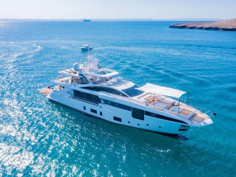 Azimut Grande 35m Yacht for Sale | 115 Azimut Yachts ROMA, Italy ...