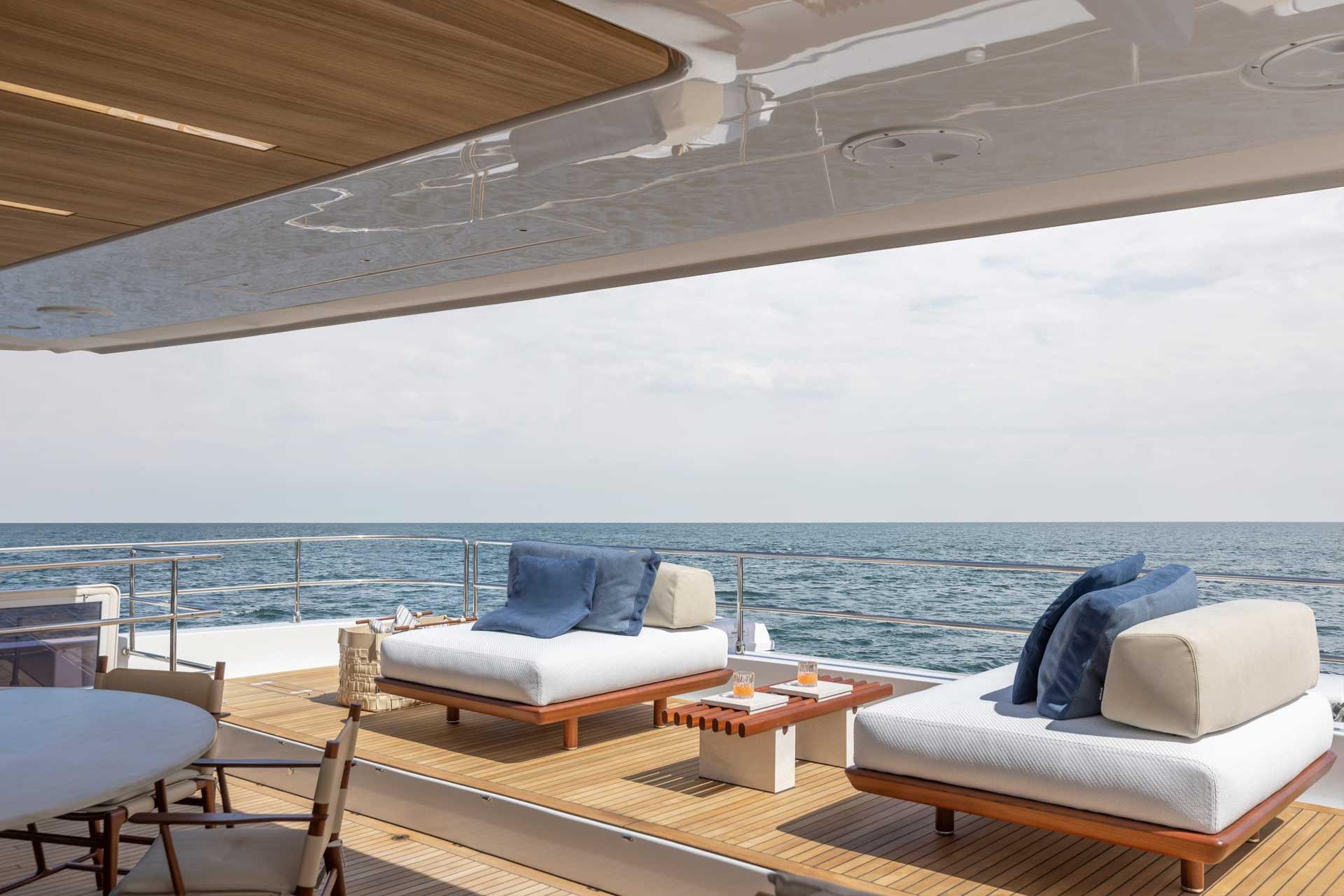 2026 Sunreef 80 Sunreef Power - Florida Yachts International