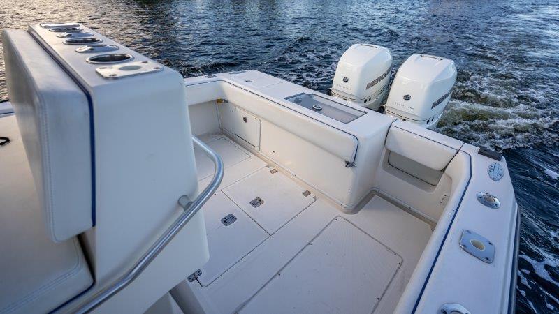 Yacht for Sale | 29 Seavee Yachts Lighthouse Point, FL | Denison Yacht ...