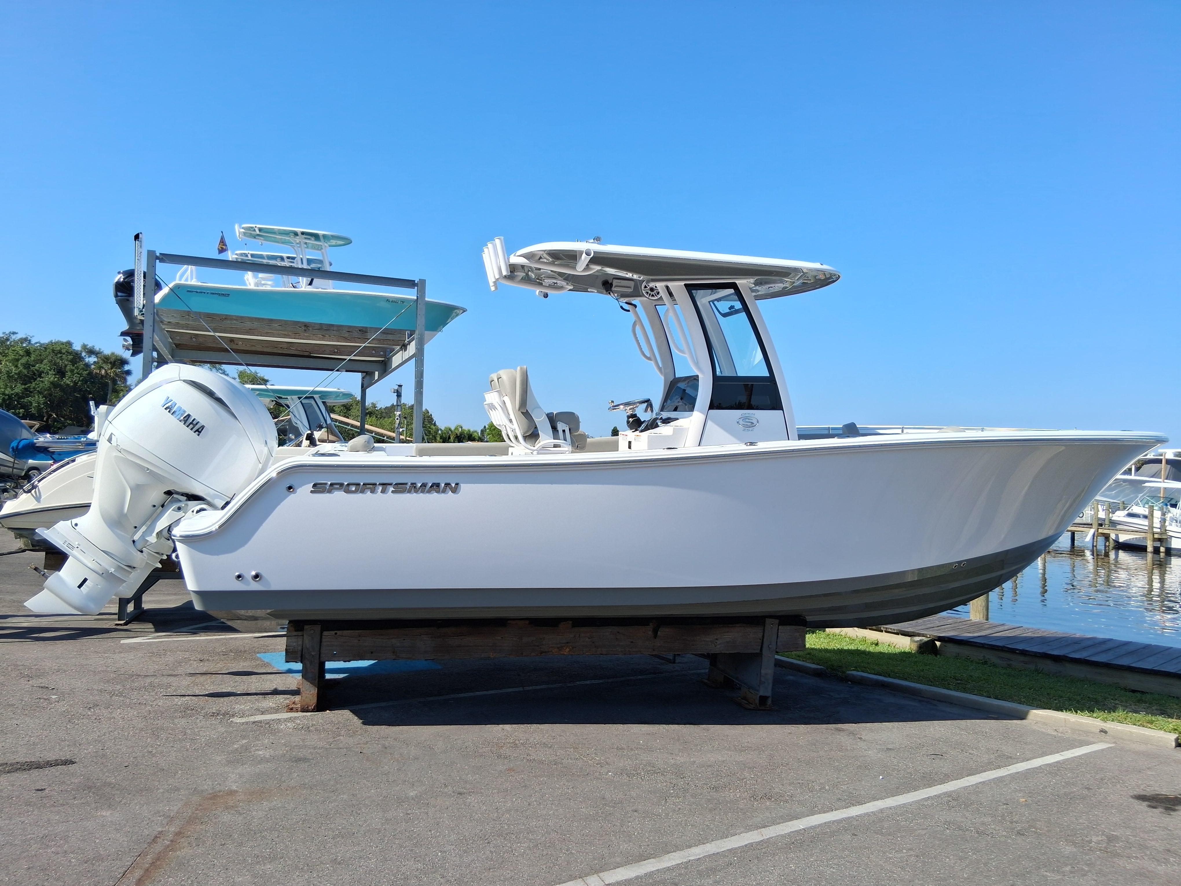 2025 Sportsman Open 252 Center Console Open 252 - South Jersey Yacht Sales