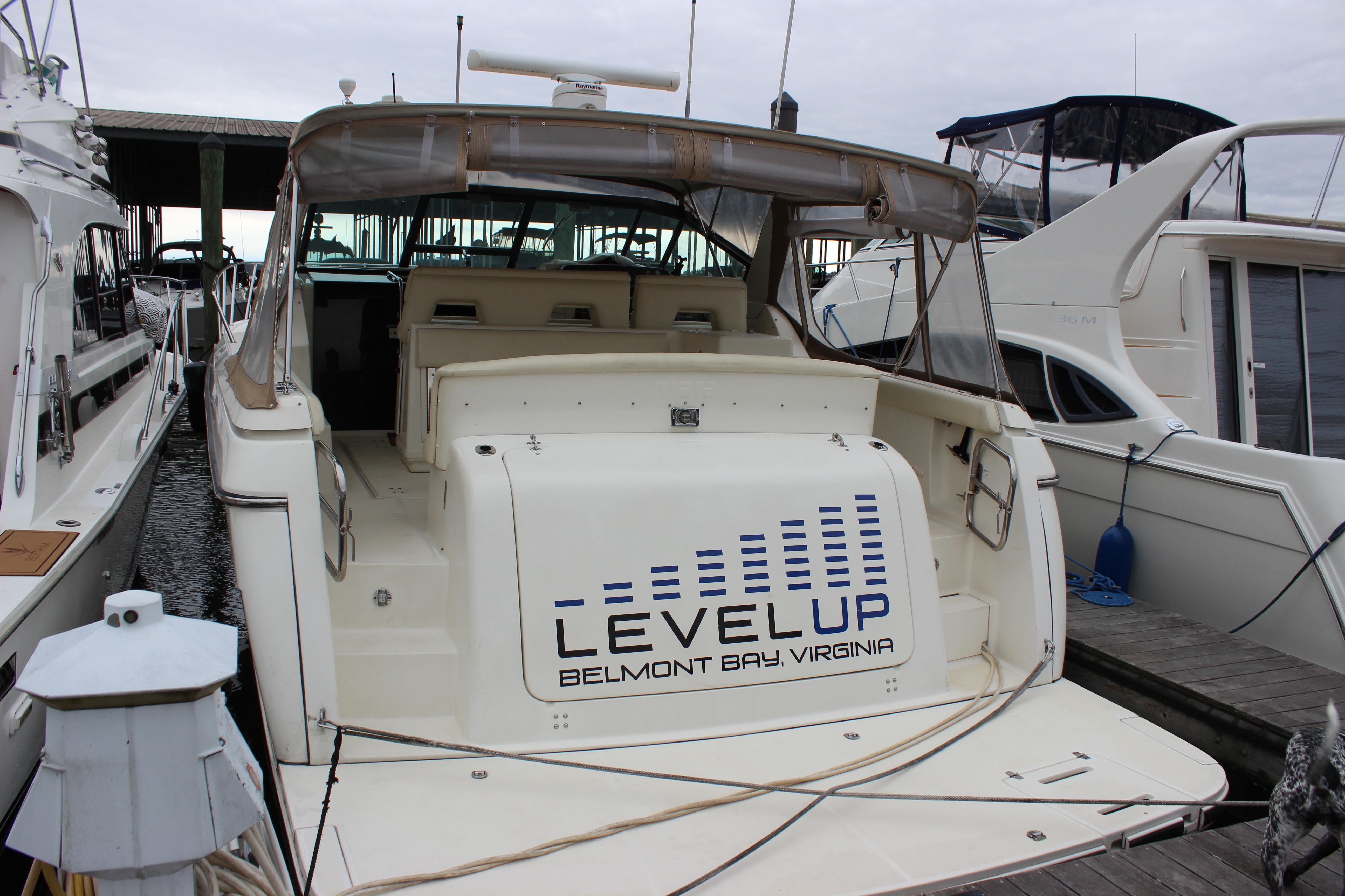 1996 Tiara Yachts 3500 Express | Dominion Yachts