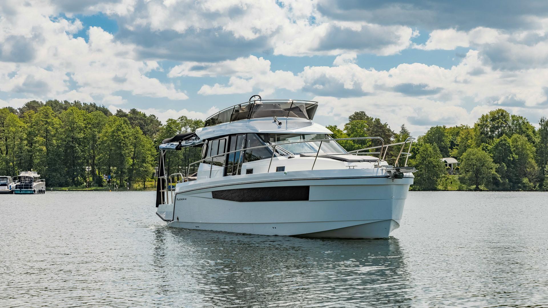 Platinum 40 Fly Yacht for Sale | 39 Odysseya Yachts Gizycko, Poland ...