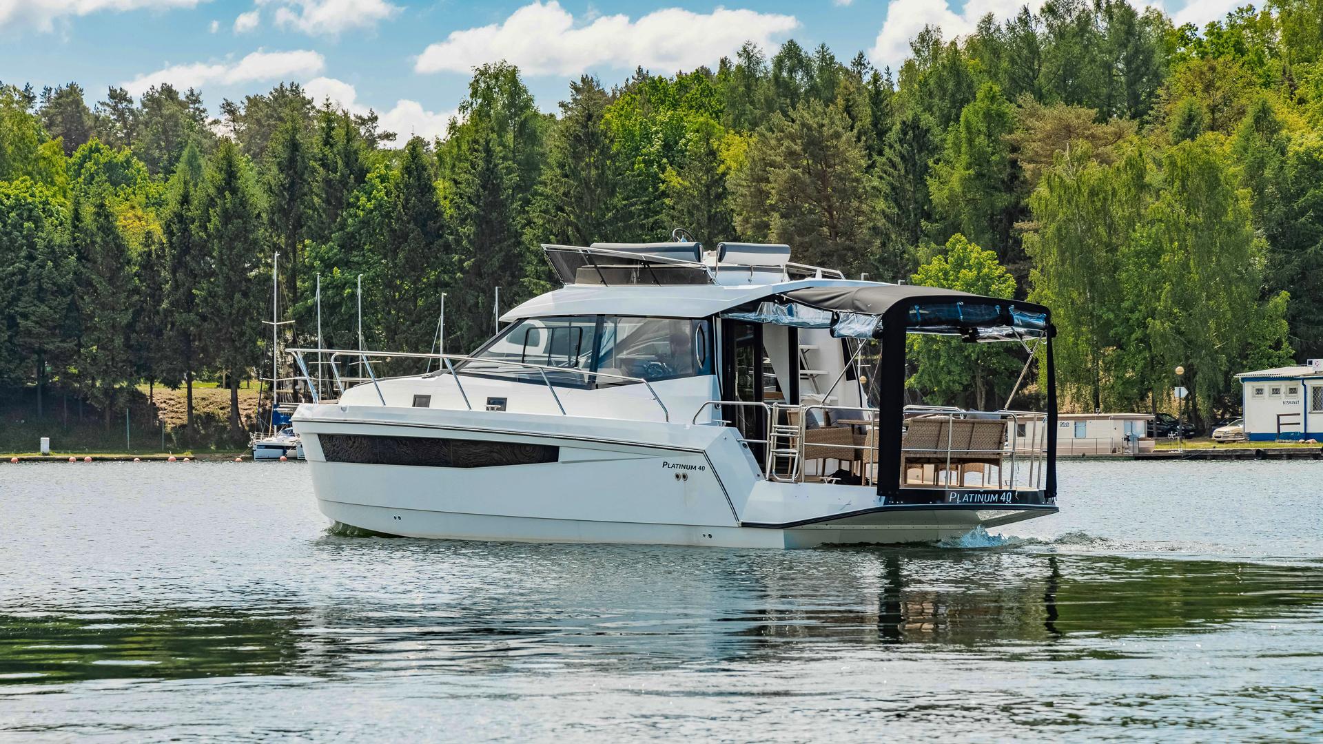 Platinum 40 Fly Yacht for Sale | 39 Odysseya Yachts Gizycko, Poland ...