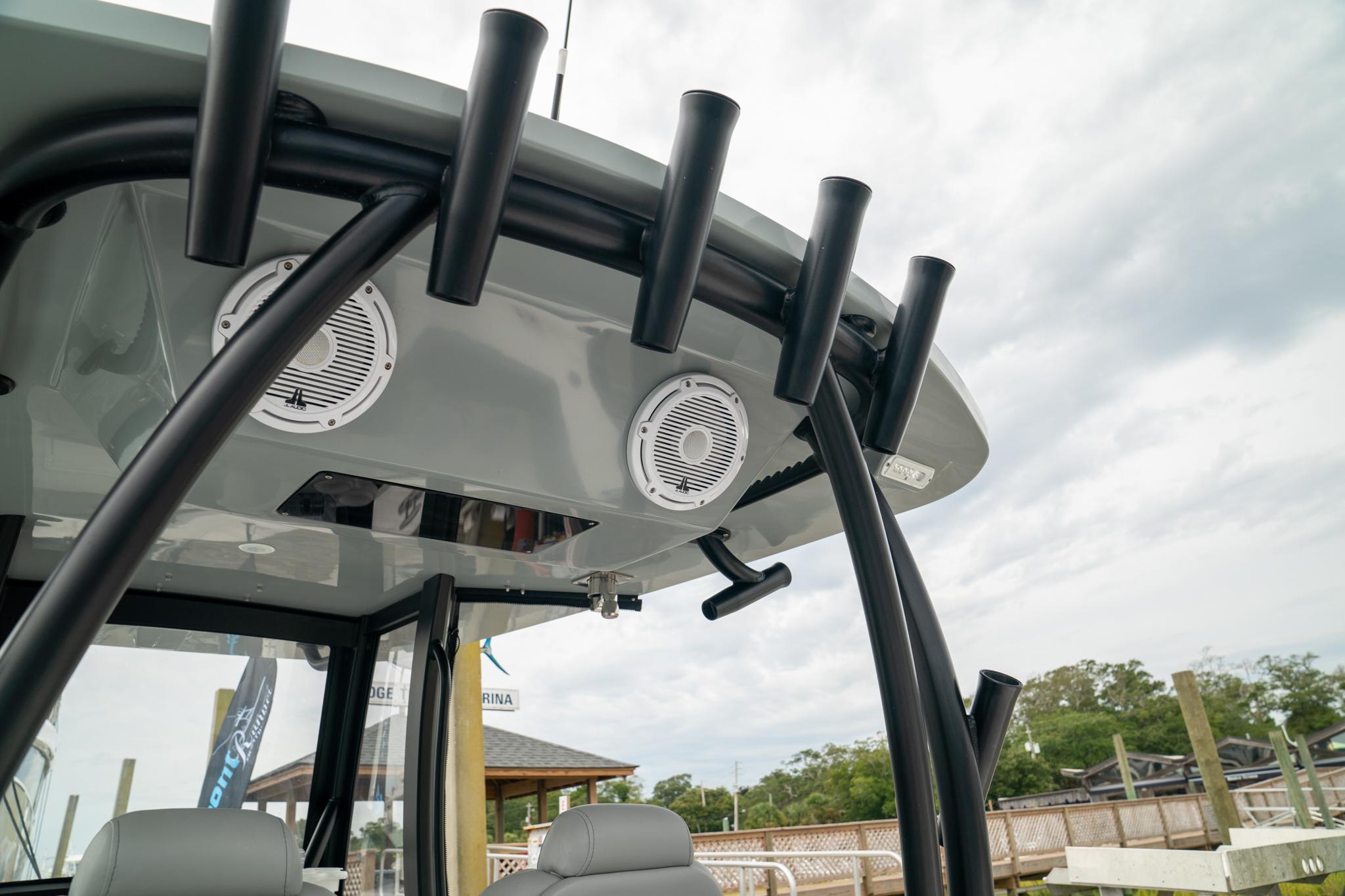 2026 Front Runner 33 CC - FLY Yachts