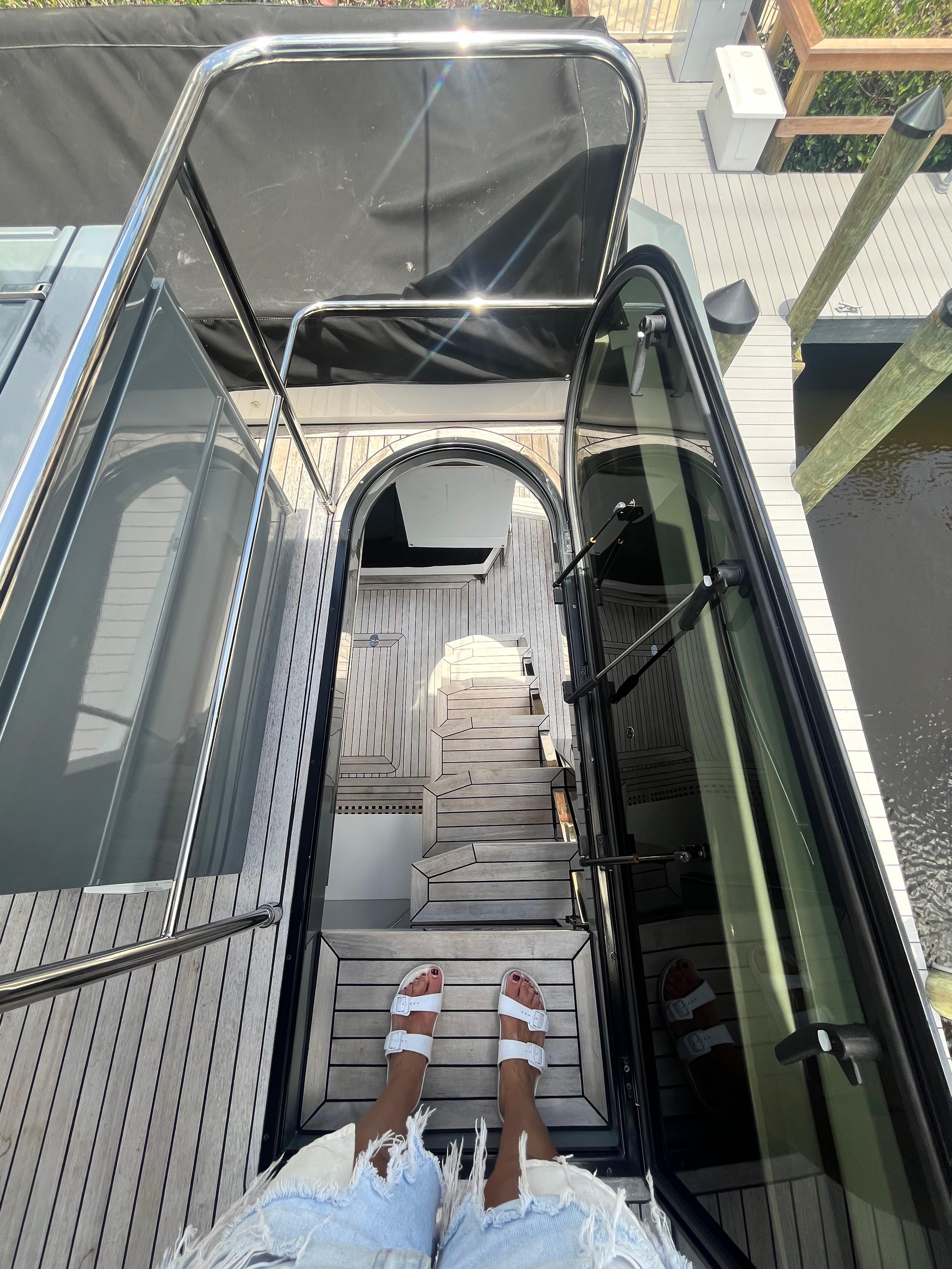 2022 OKEAN 50 Flybridge - FLY Yachts