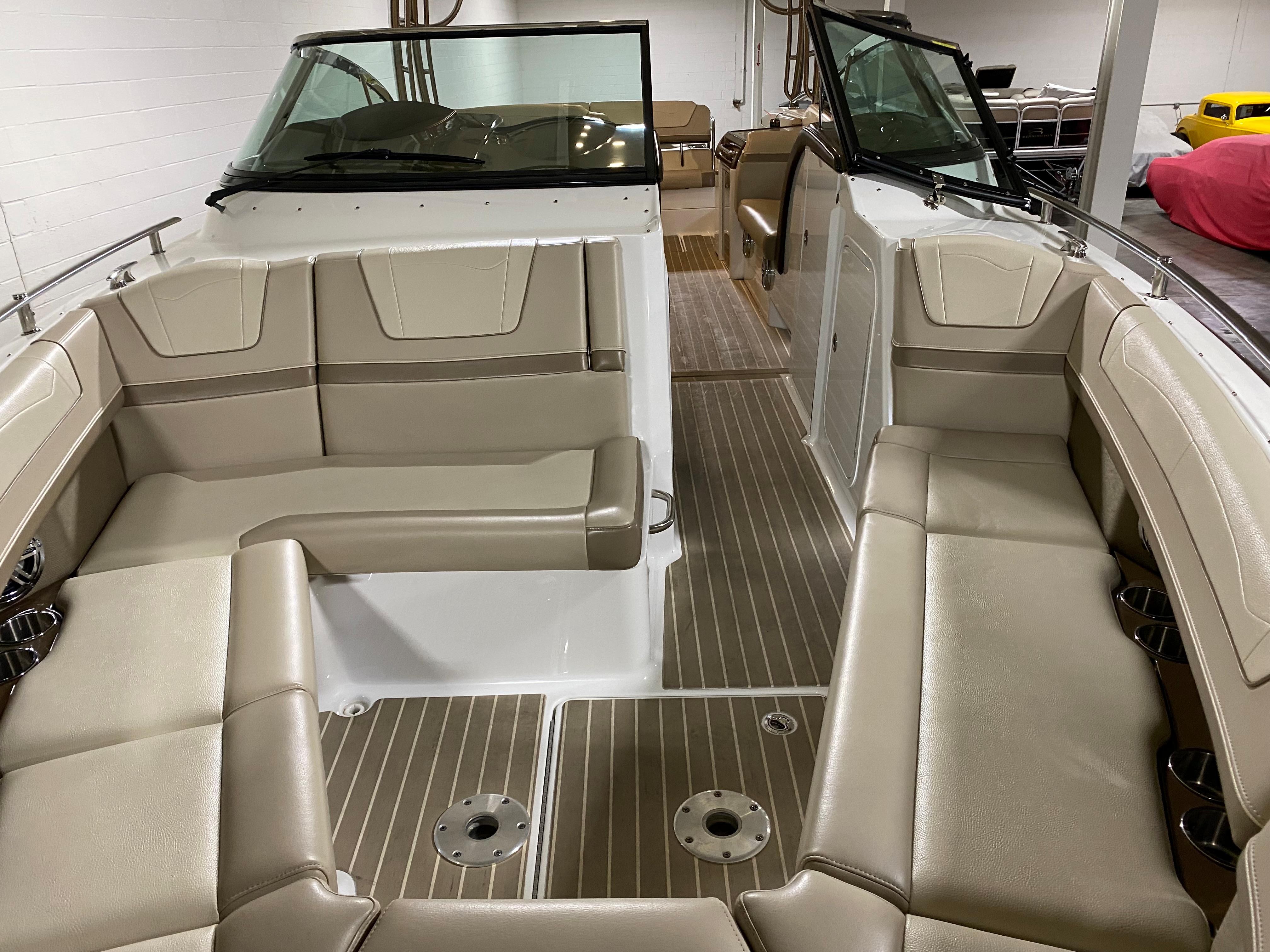 2017 35 Formula 350 Crossover Bowrider Boats for Sale