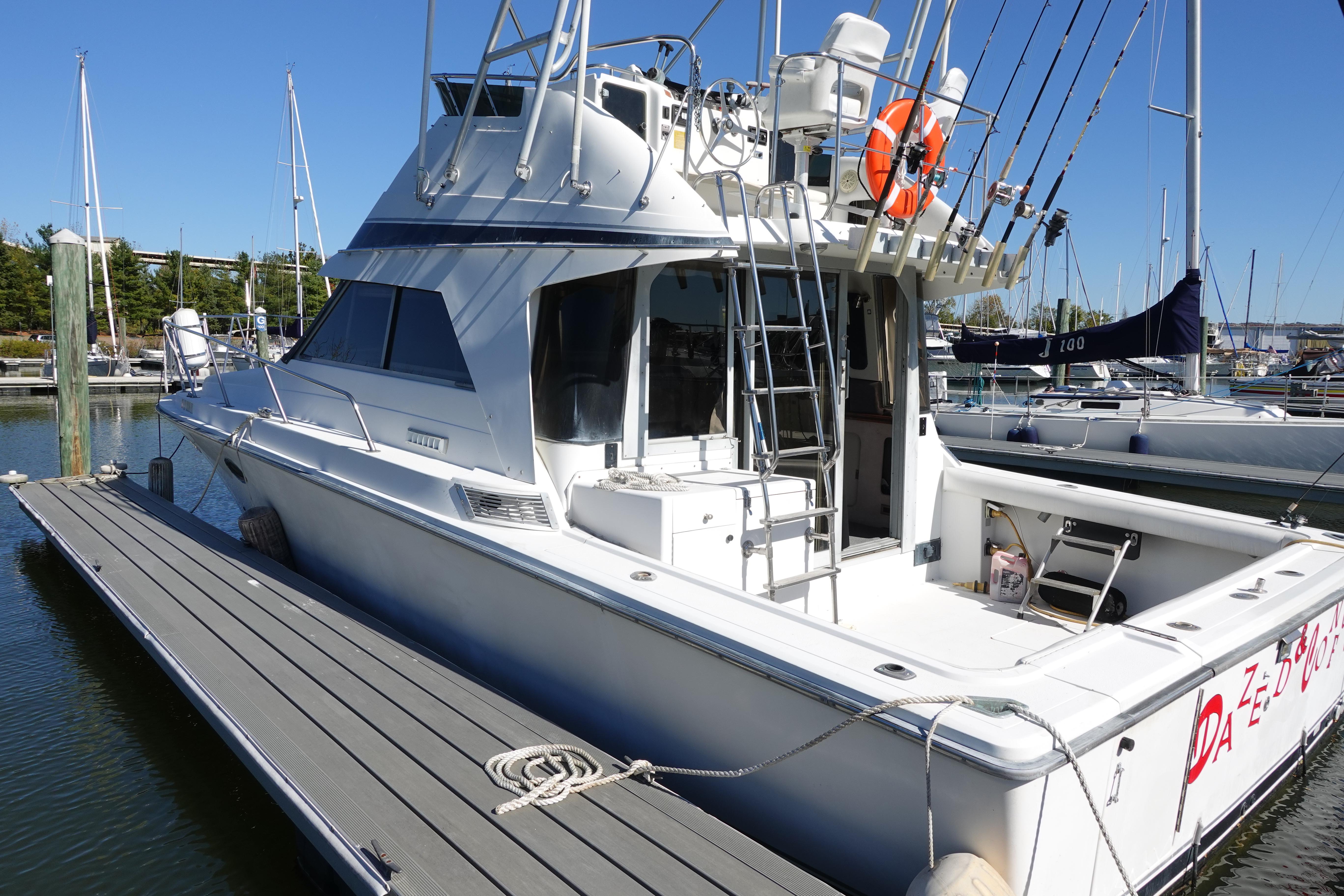 1988 Trojan 10.8 Meter Sedan DAZED & CONFUSED - Florida Yachts ...