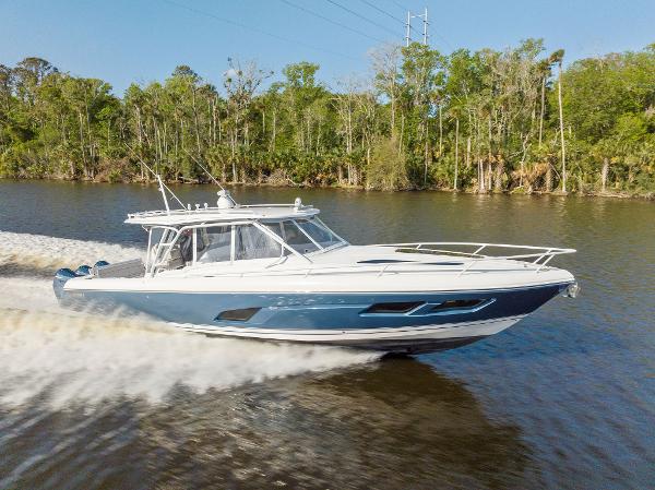 2020 40 Intrepid 409 Valor Boats for Sale
