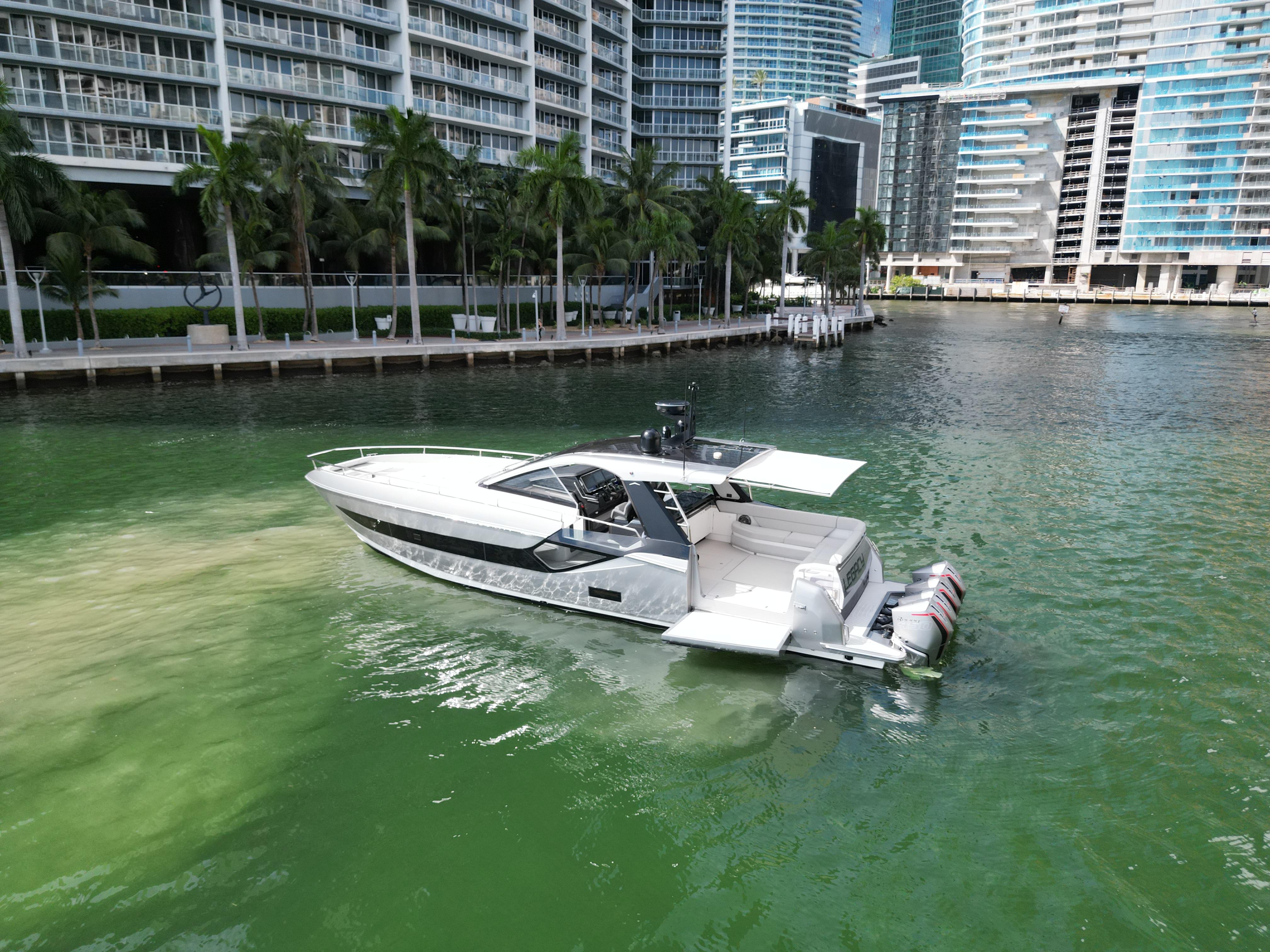 - Azimut 47 VERVE 2021 - Flagler Yachts