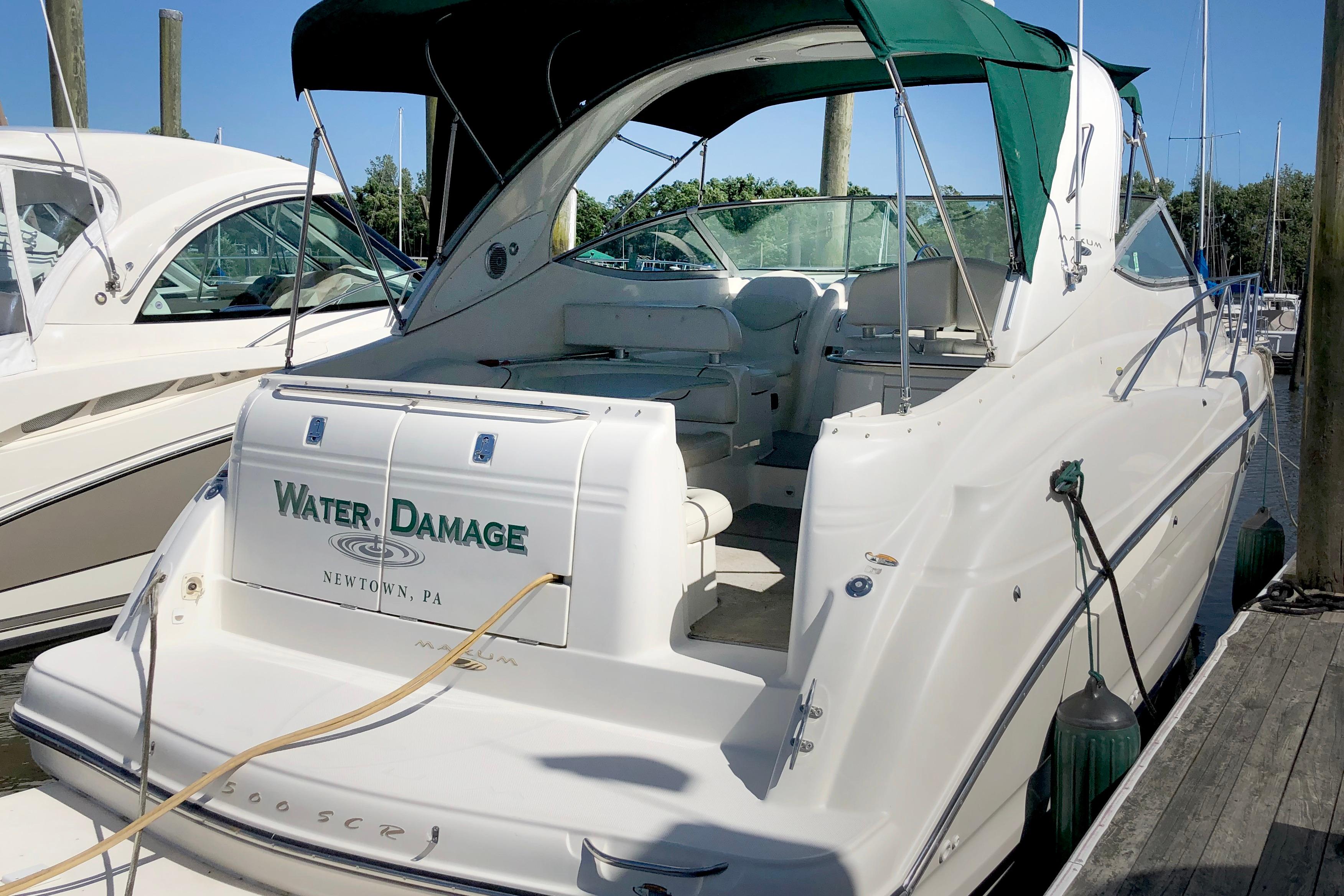 2001 Maxum 3500 SCR Water Damage - Florida Yachts International