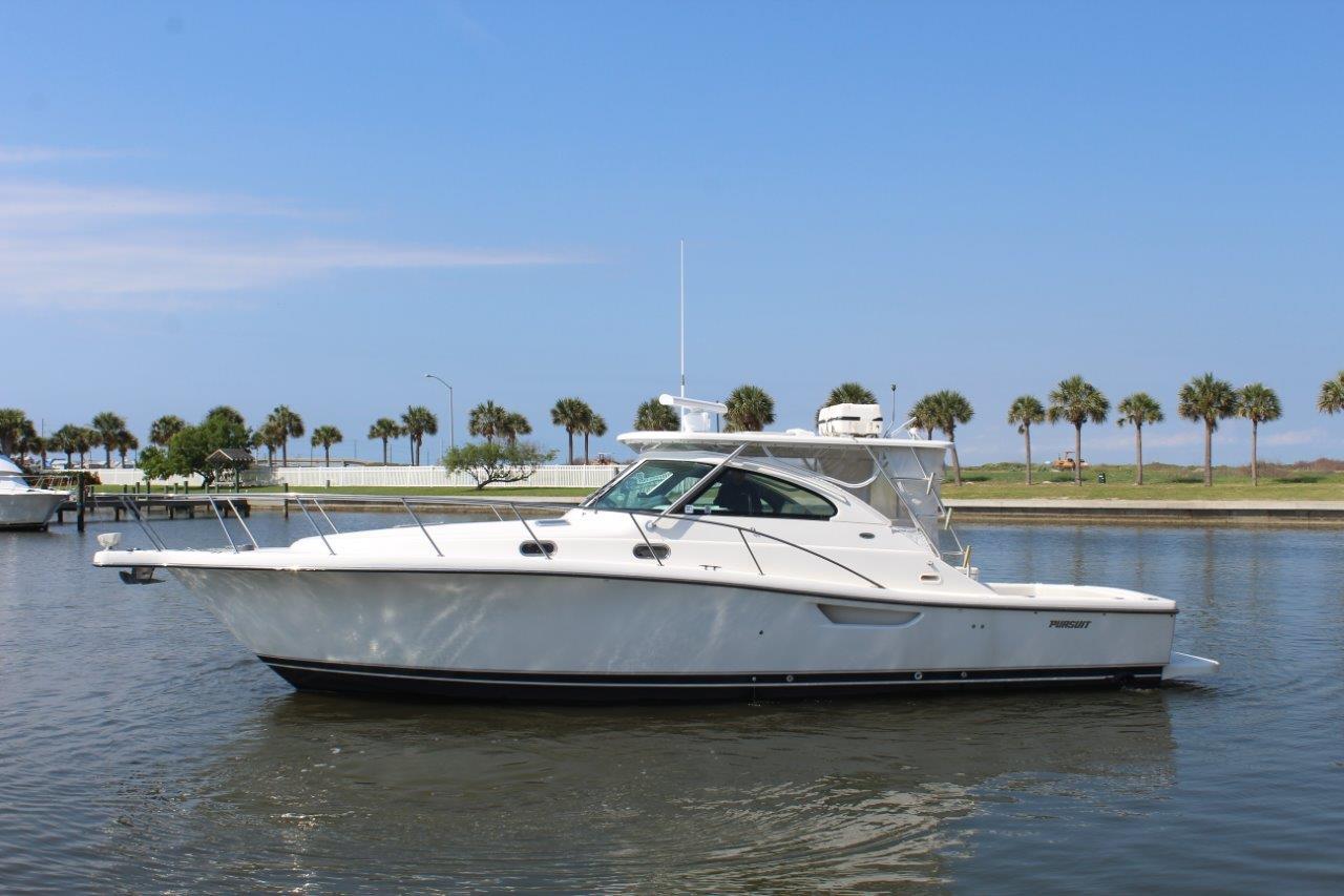 Yacht for Sale | 38 Pursuit Yachts Port Aransas, TX | Denison Yacht Sales