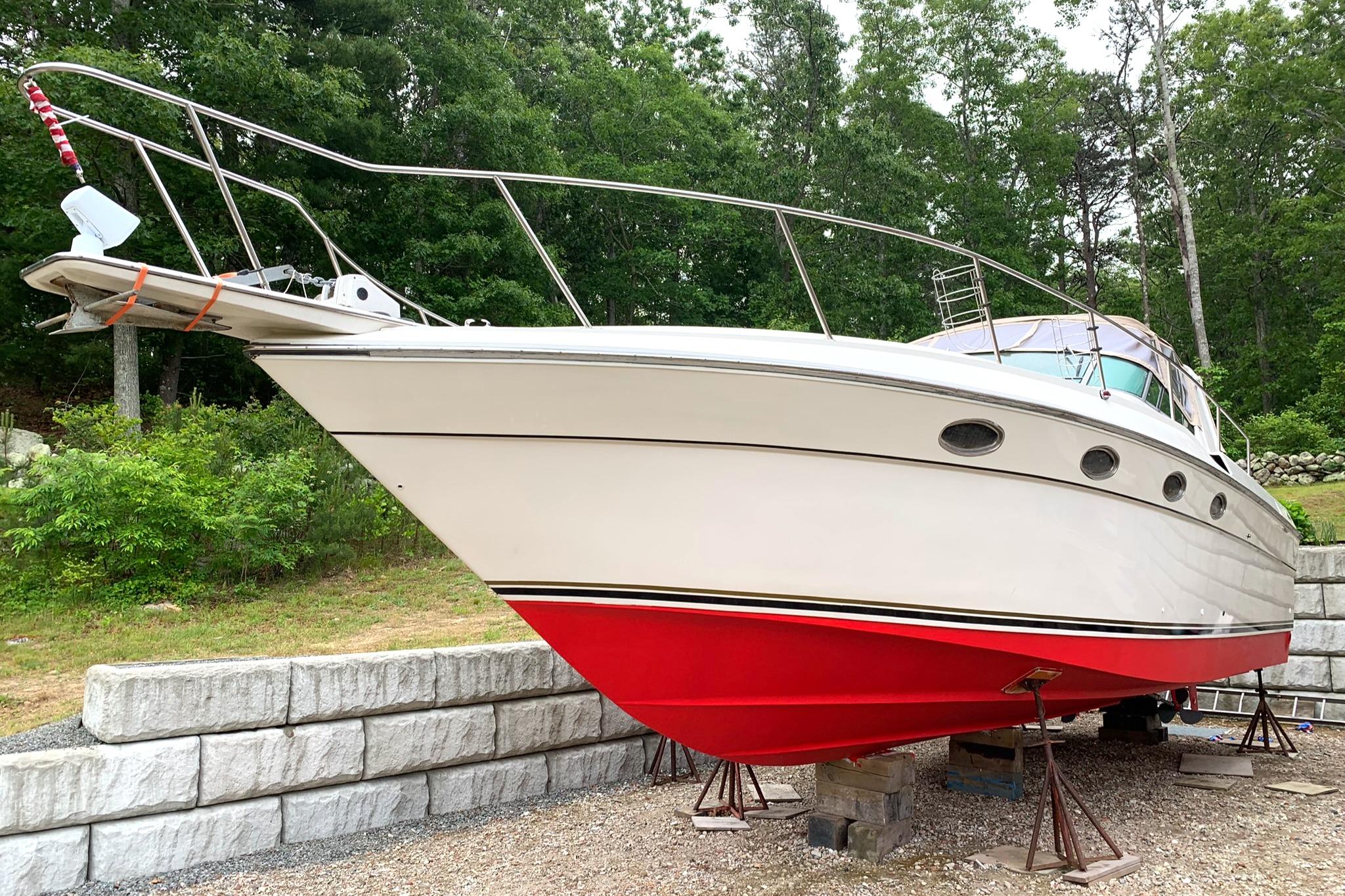 1988 Regal Commodore 360 West Barnstable, Massachusetts - Cahoon Yachts
