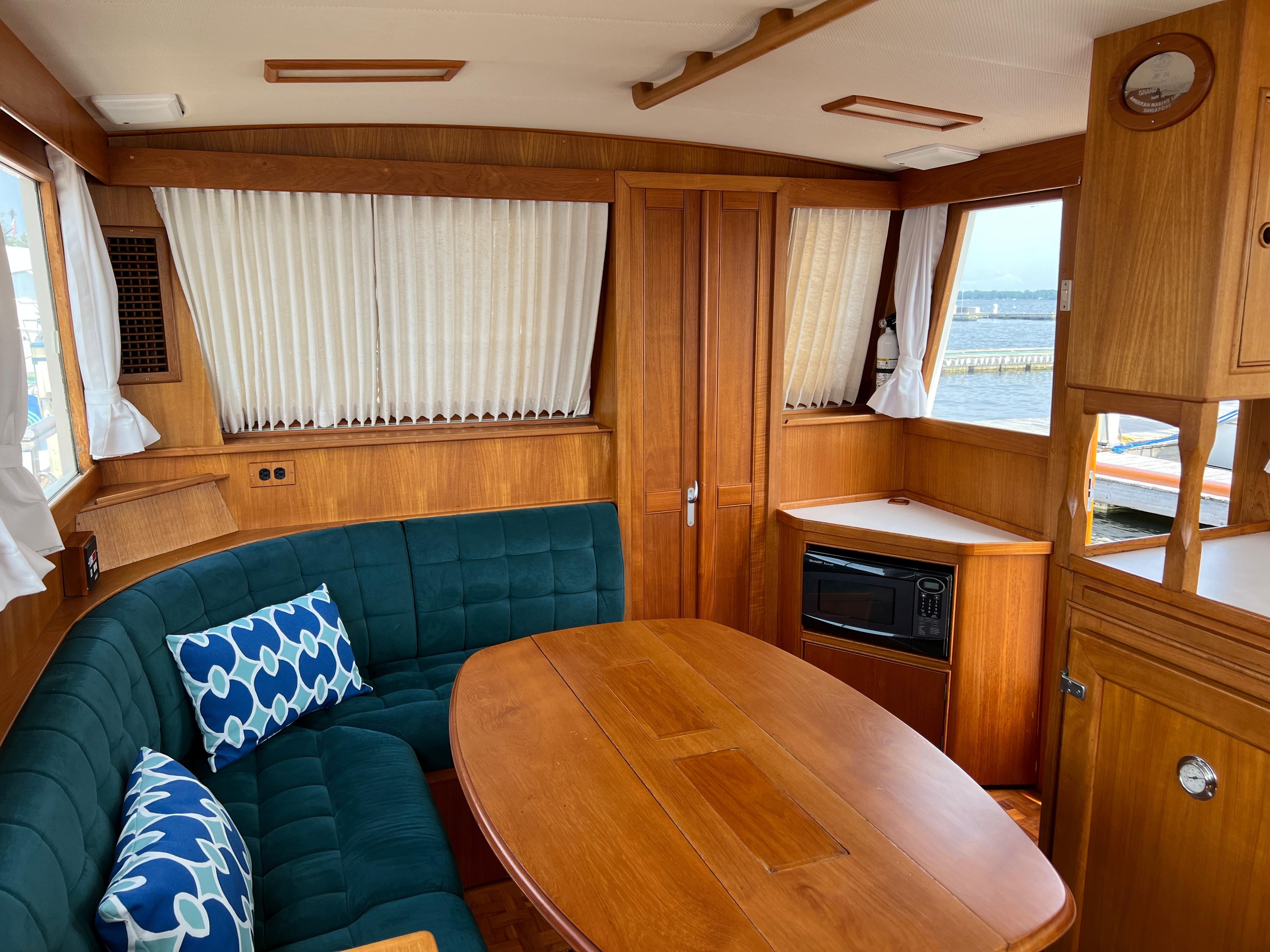 1995 36 Grand Banks 36 Classic Boats for Sale