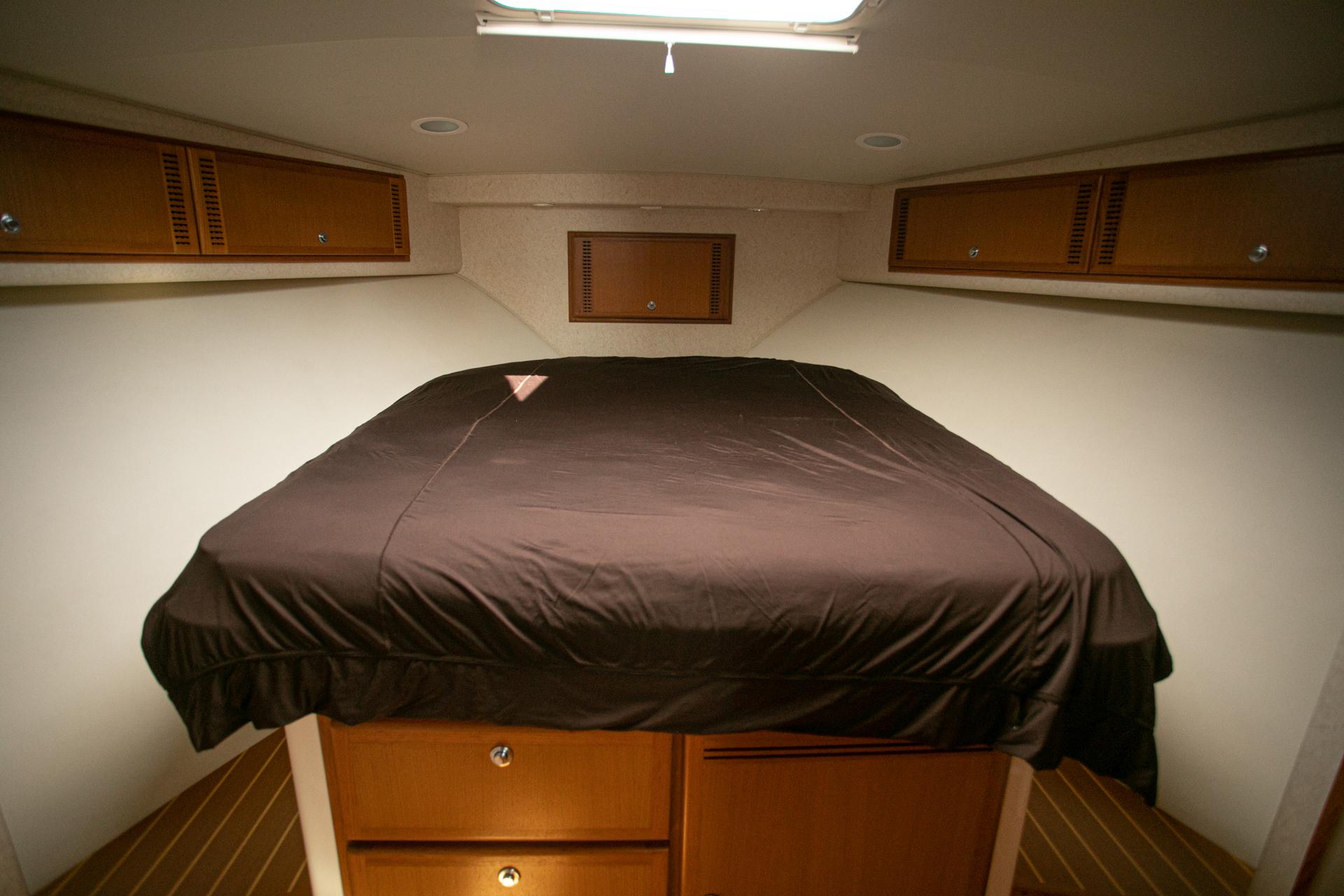 Tango Yacht for Sale | 40 Cabo Yachts Puerto Vallarta, Mexico | Denison ...