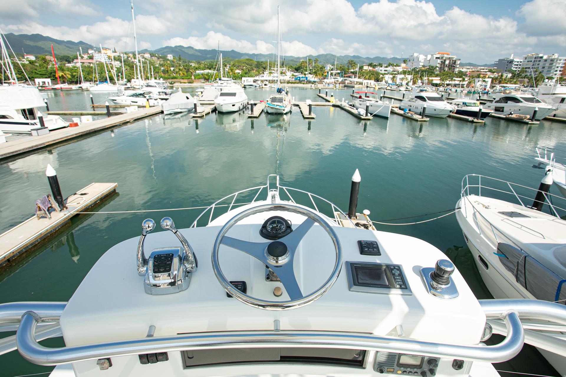 Tango Yacht for Sale | 40 Cabo Yachts Puerto Vallarta, Mexico | Denison ...