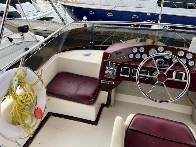 1984 Sea Ray 340 Sedan Bridge Cruiser for sale - YachtWorld