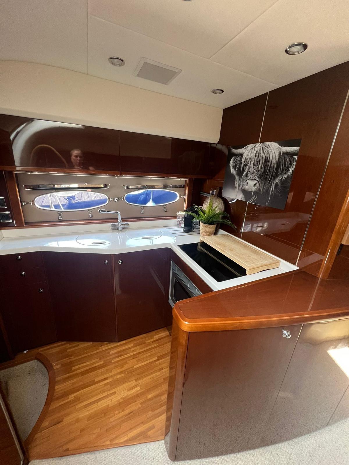 2010 Princess V45 Sports Cruiser for sale - YachtWorld