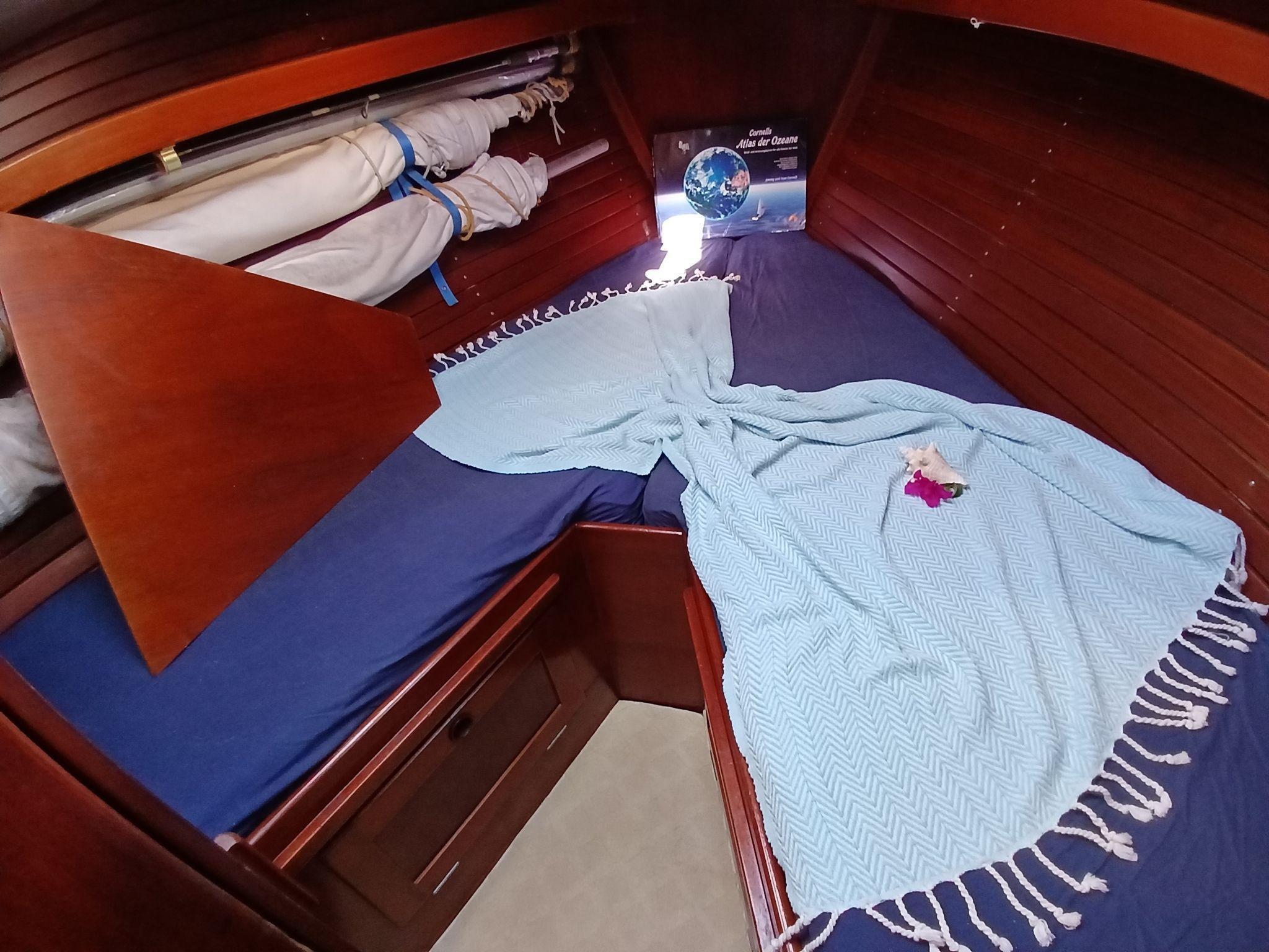 1977 Hallberg-Rassy 41 Cruiser for sale - YachtWorld