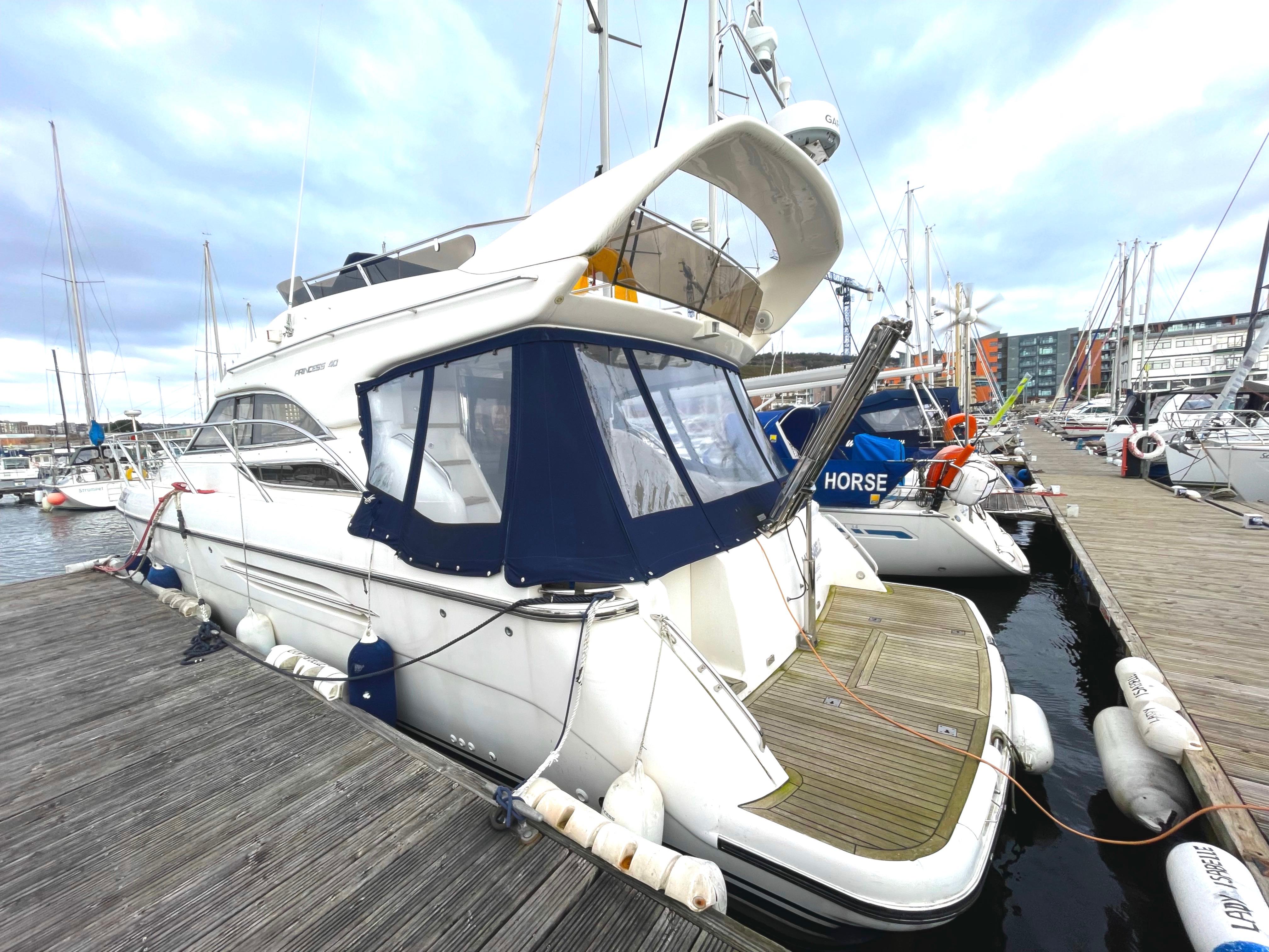 Princess 40 42m 2002, Motoryachten - Swansea (Abertawe) | Boot24