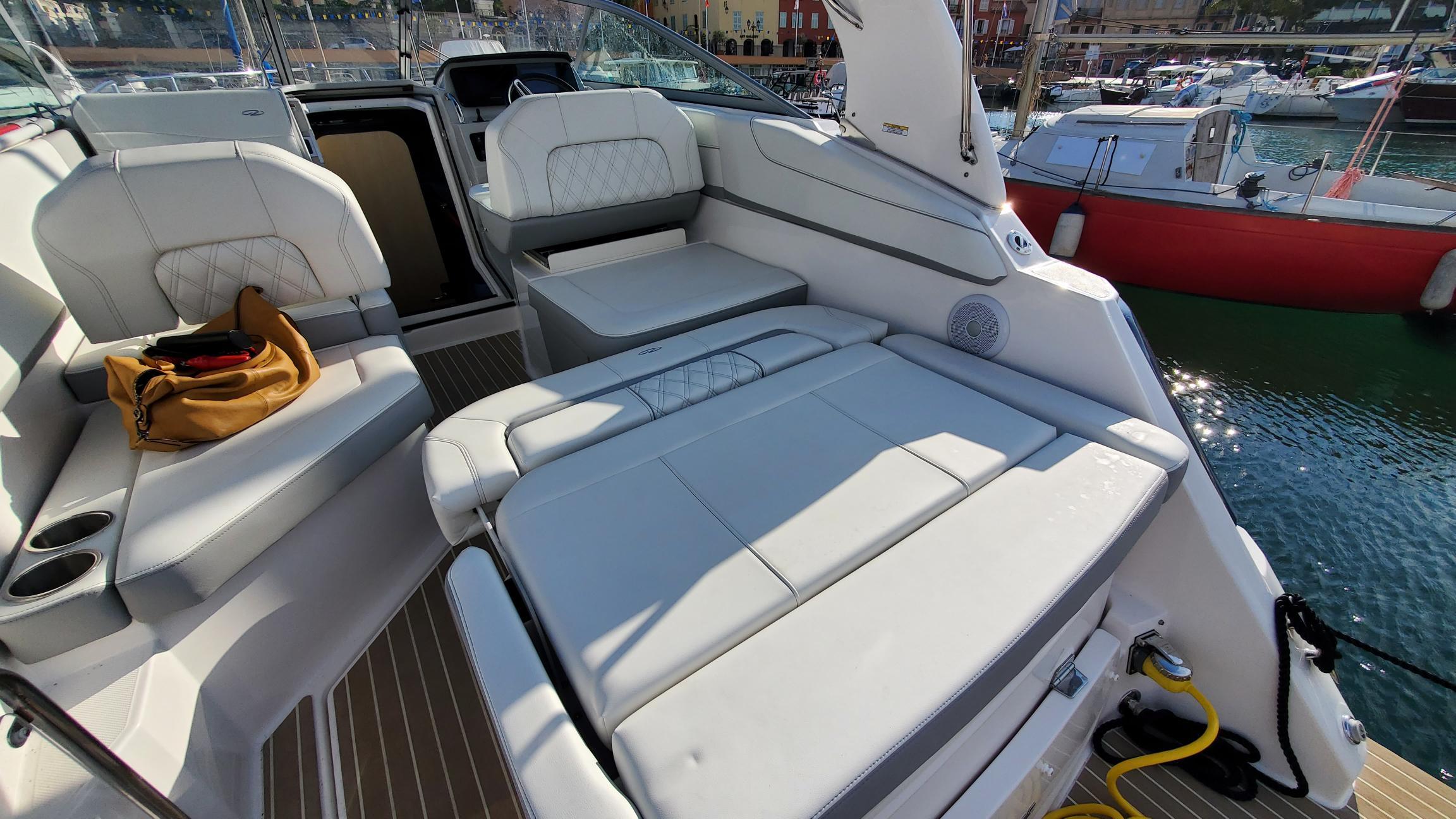 2022 Regal 26 Express Cruiser for sale - YachtWorld